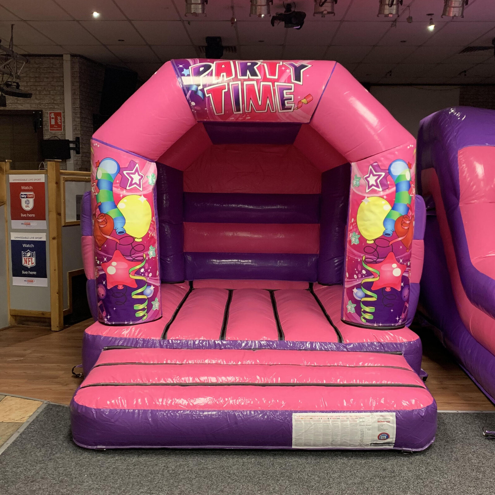 Party Time Themed Parties - Bouncy Castle Hire in Leeds, Wakefield ...