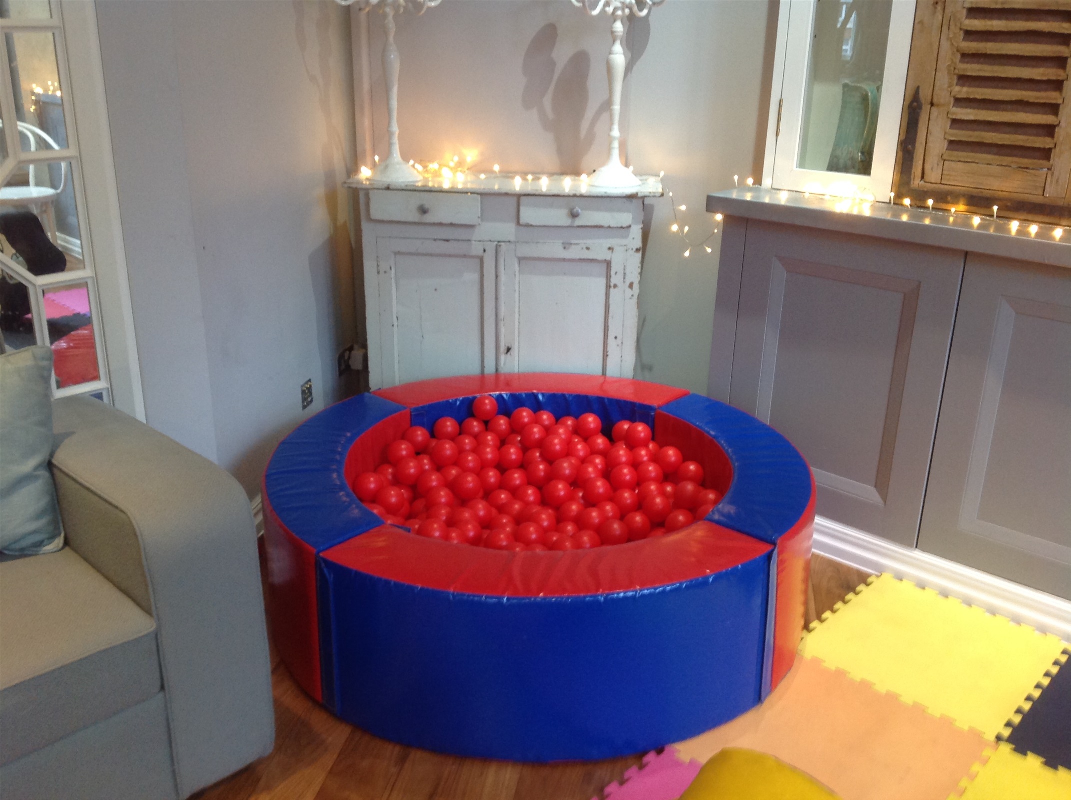 Ball Pond Hire London | Ball Pit & Pool Hire | Children's Parties