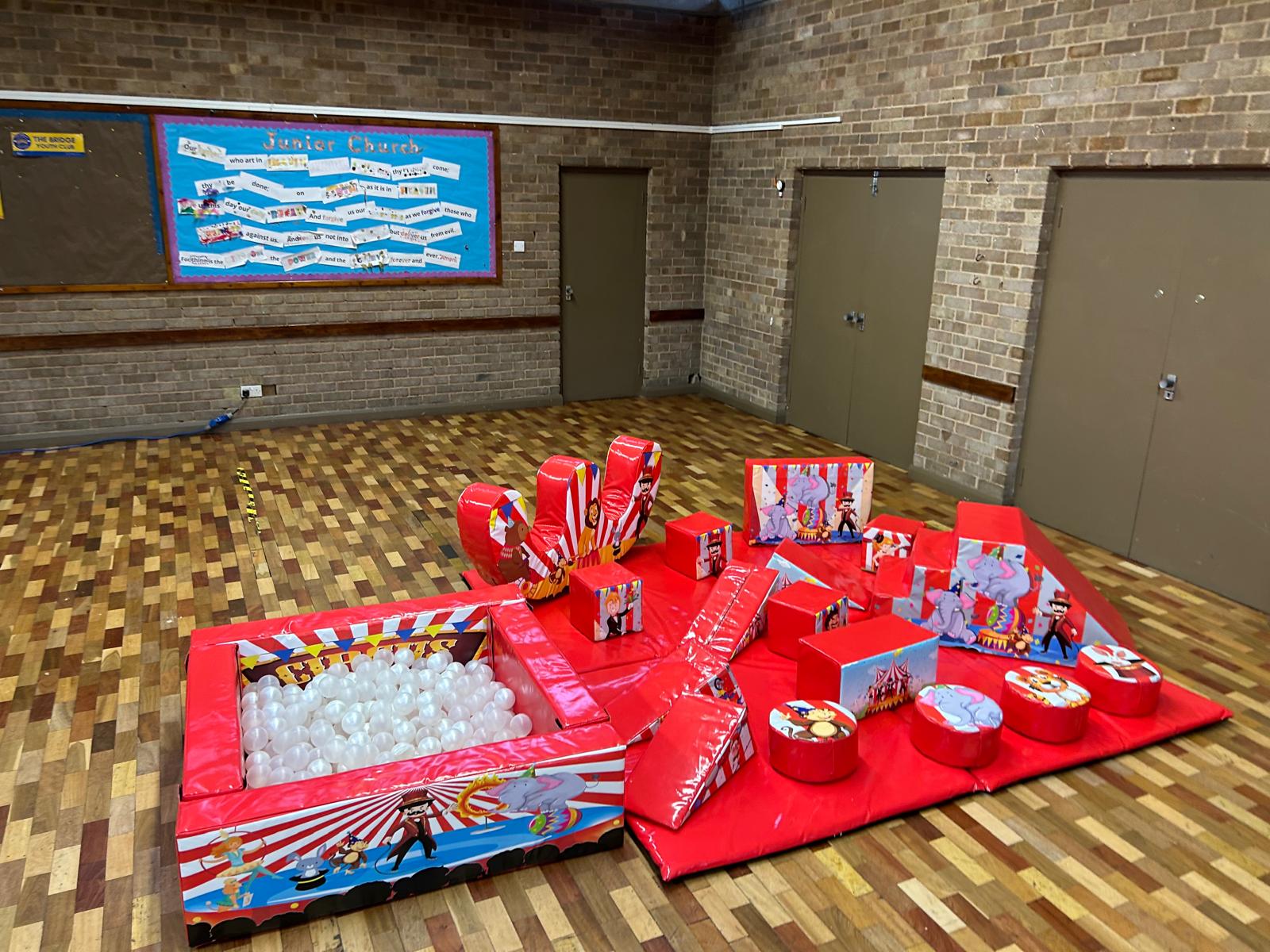 Circus Softplay Hire Essex - Bouncy Castle Hire in Essex, Hertfordshire ...
