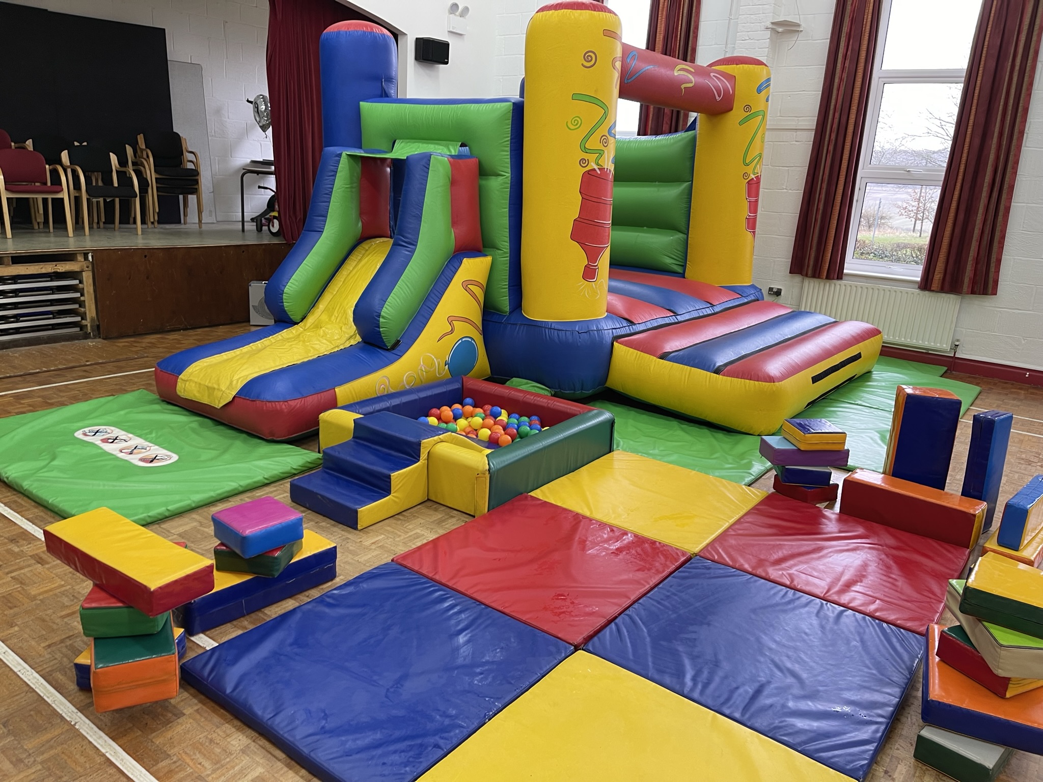 Party slide & soft play package - Hire in Stevenage | C&O bouncy castle