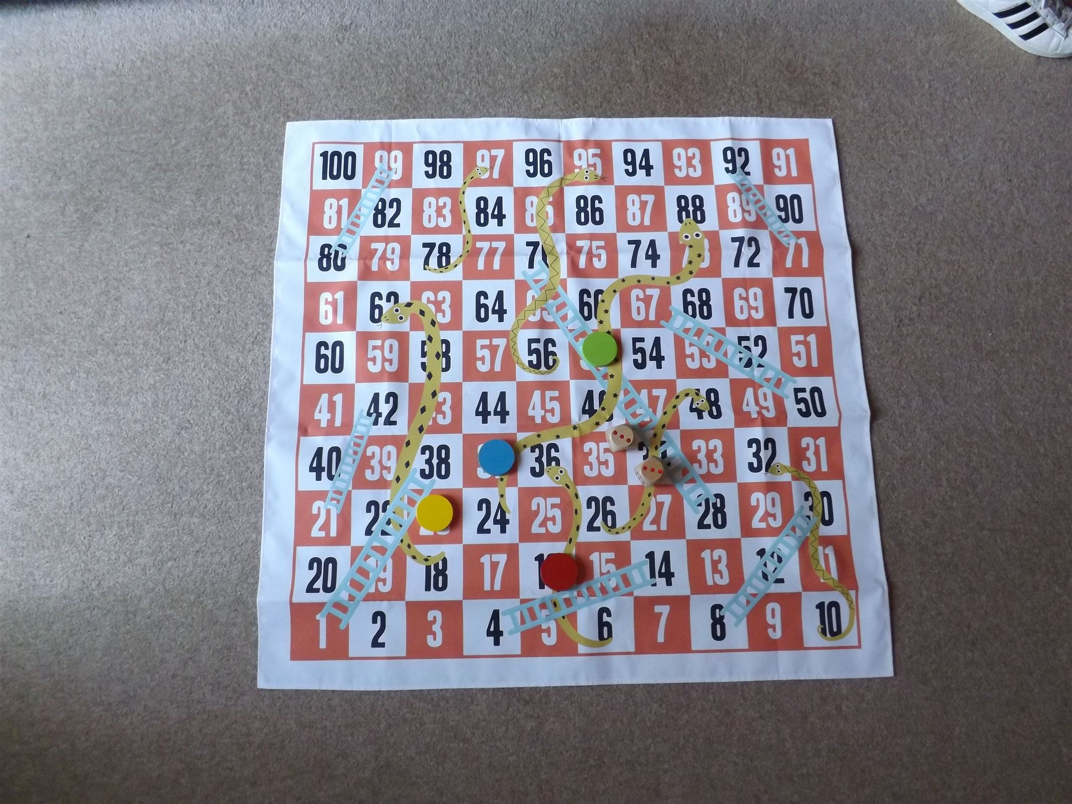 Table Top Snakes and Ladders - Bouncy Castle Hire in Crawley, Horley ...