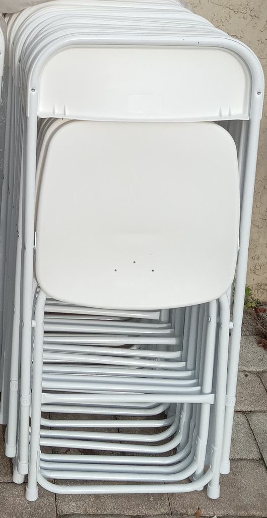 white plastic chair - Hire in Florida | Bounce Boyz Party Rentals