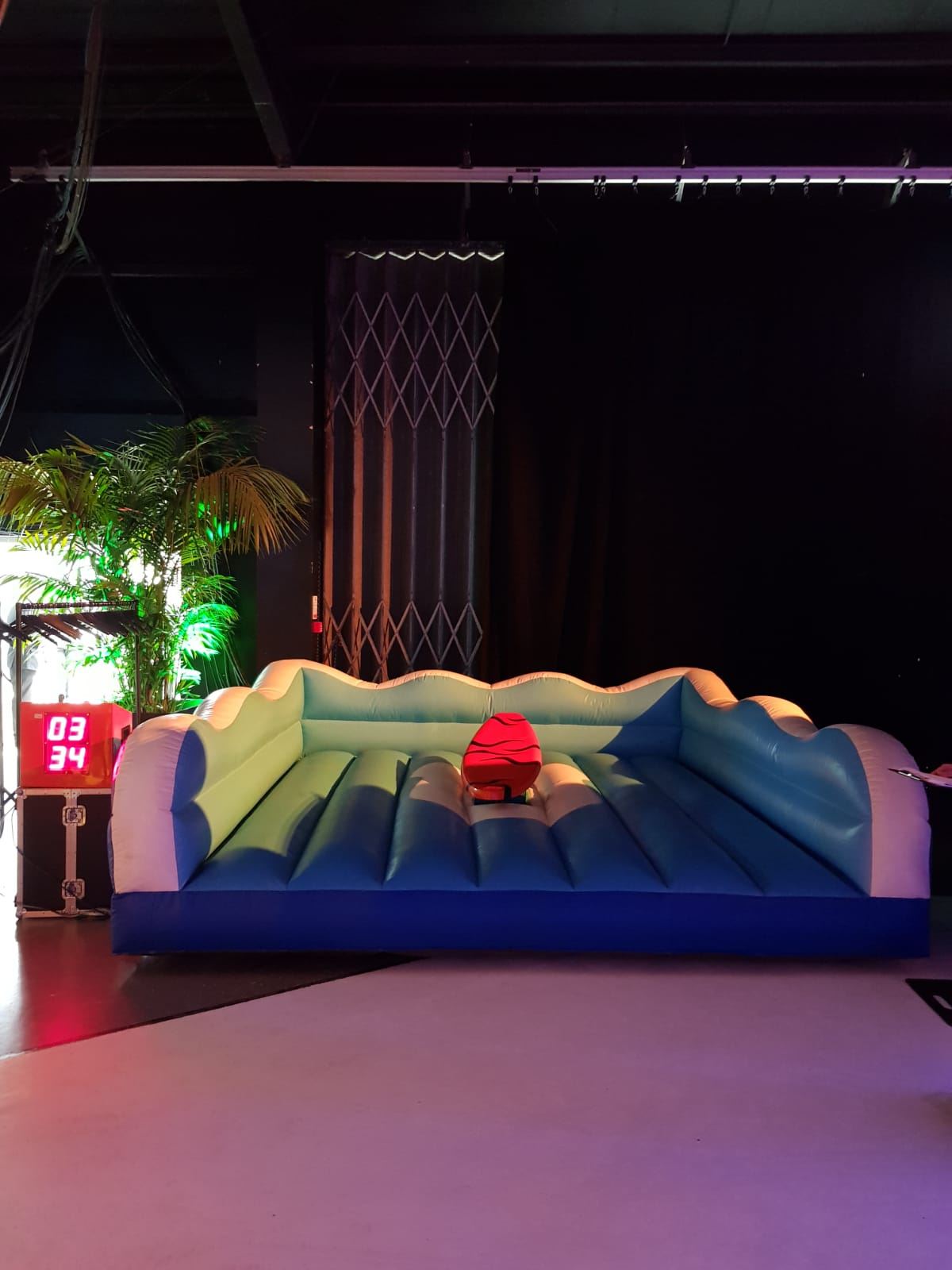 Surf Simulator Hire,Surfing Simulator Game For Rental,Essex,London,UK