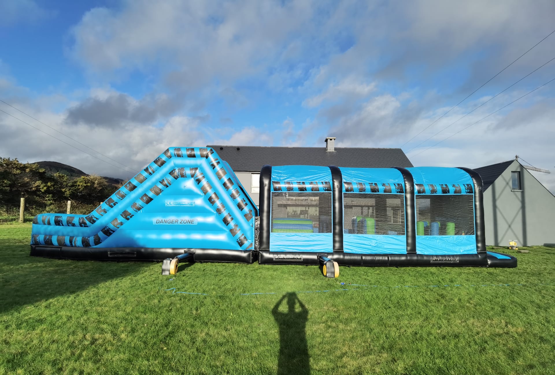 Dangerzone Blue Obstacle Course/Slide 55ft X 15ft - Hire in Louth ...