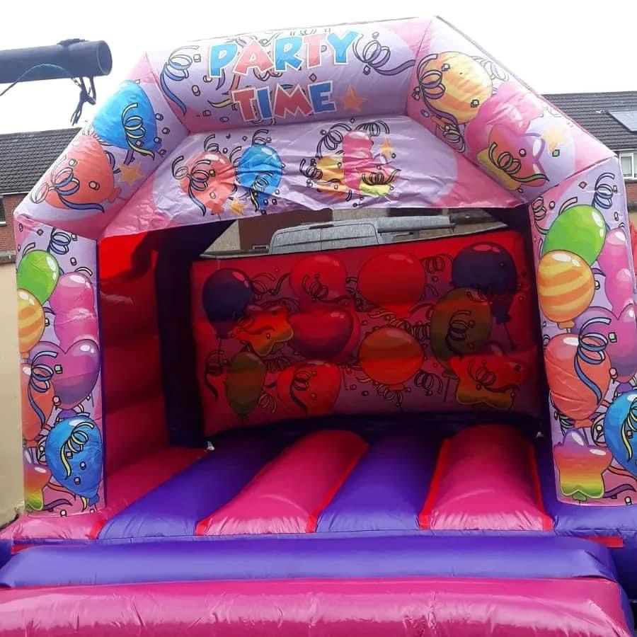 Bouncy Castles - Hire in Derry | Lets bounce