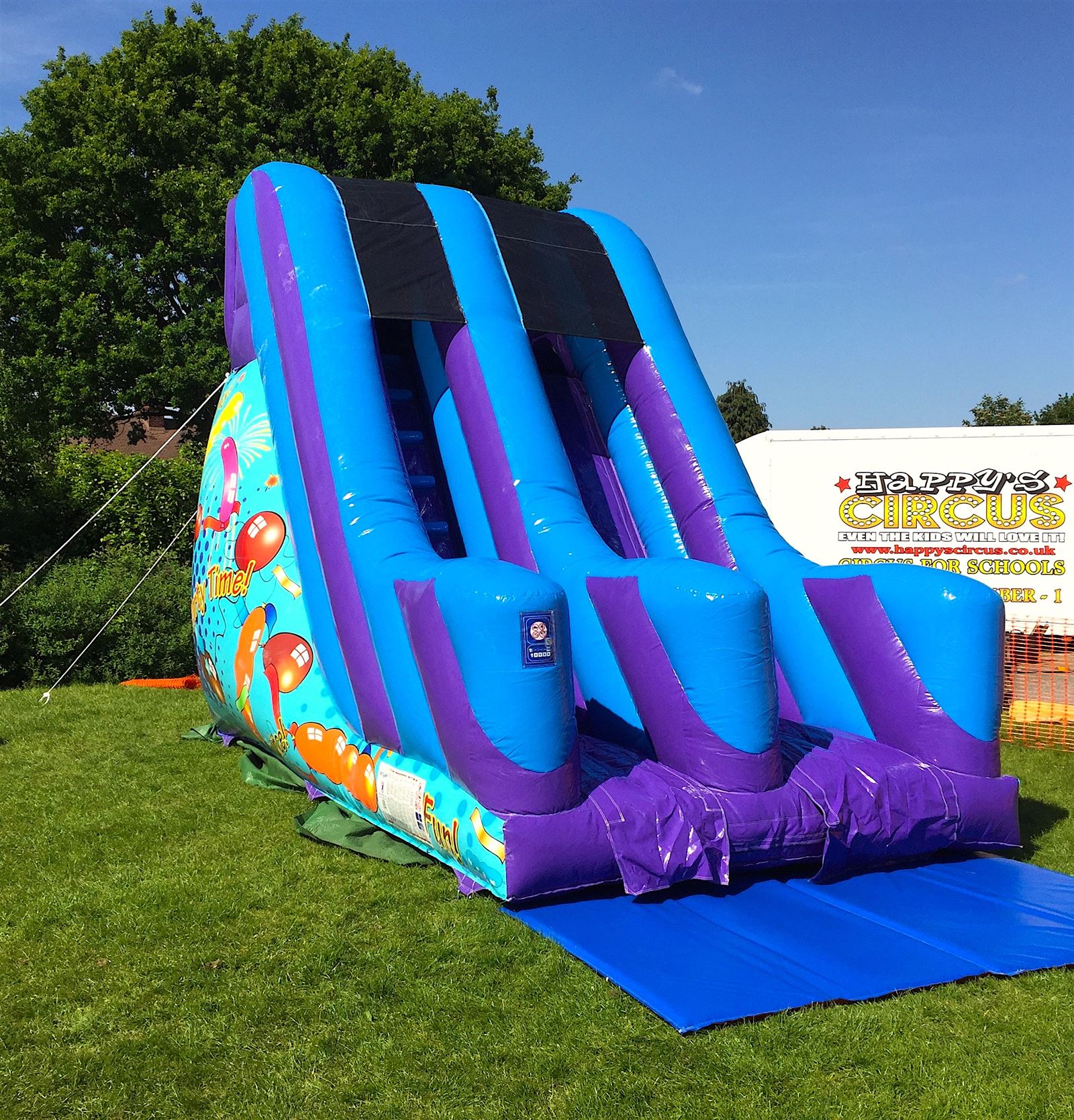 Giant Slide 1 - Bouncy Castle Hire in Bromley Croydon South East London ...