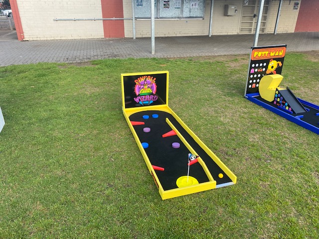 Literally Best Portable Mini Golf Course Hire