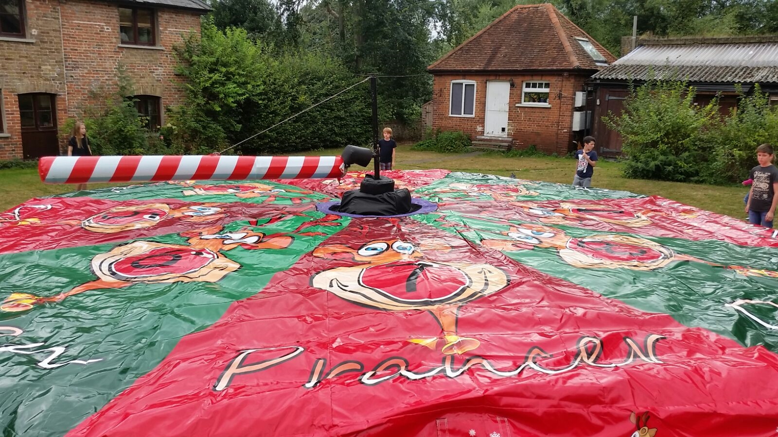 Total Wipeout Inflatable Hire,Last Man Standing Inflatable Hire,UK