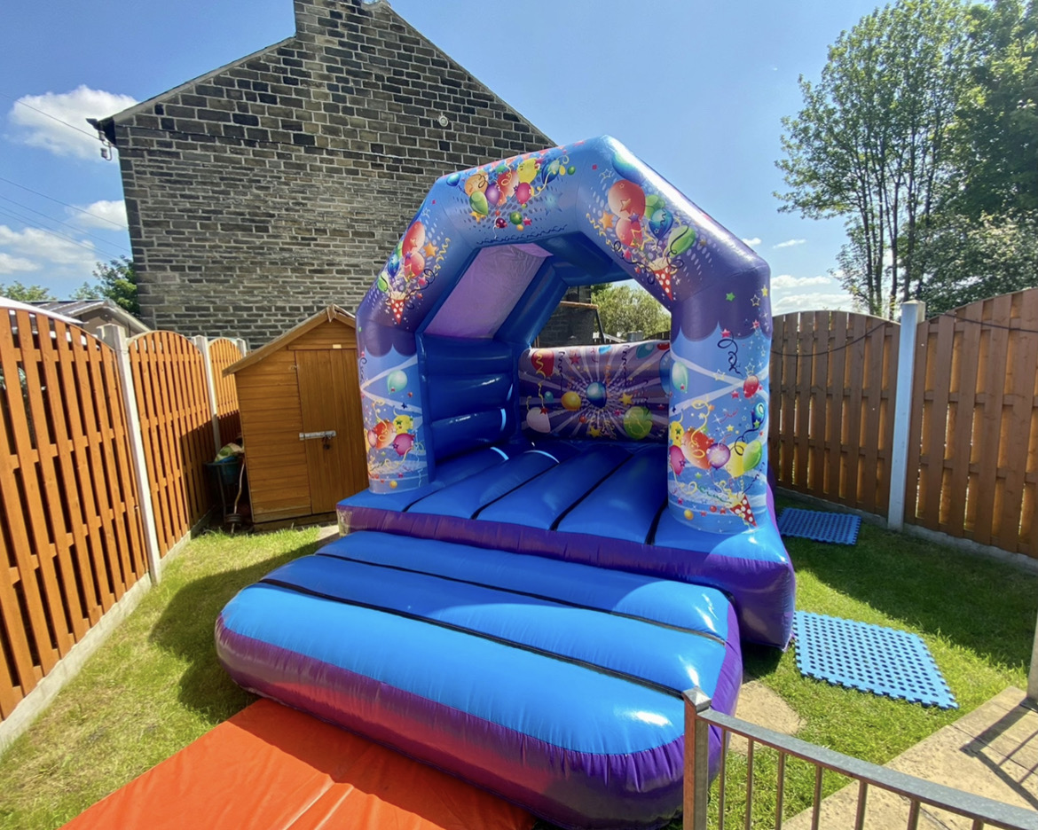 10ft x 12ft Blue Balloon Mini Bouncer - Bouncy Castles Soft Play and ...
