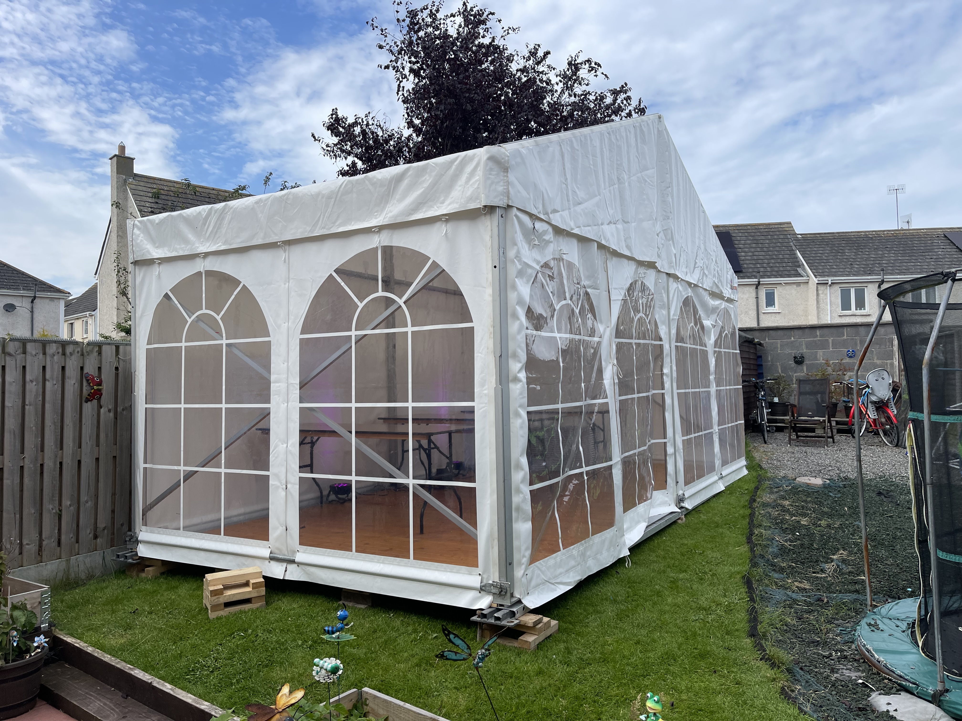 20ft x 10ft Marquee (Full Package) - SuperBounce Bouncy Castle ...