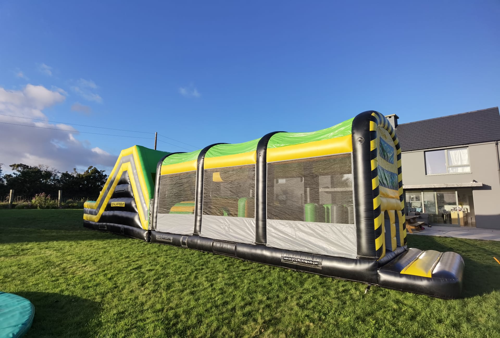 Total Wipeout Obstacle Course & Slide 55ft X 15ft - Hire in Louth ...