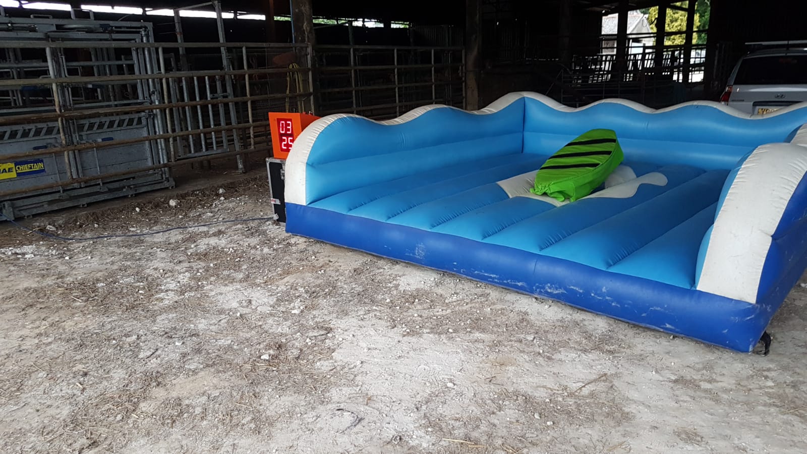 Surf Simulator Hire,Surfing Simulator Game For Rental,Essex,London,UK