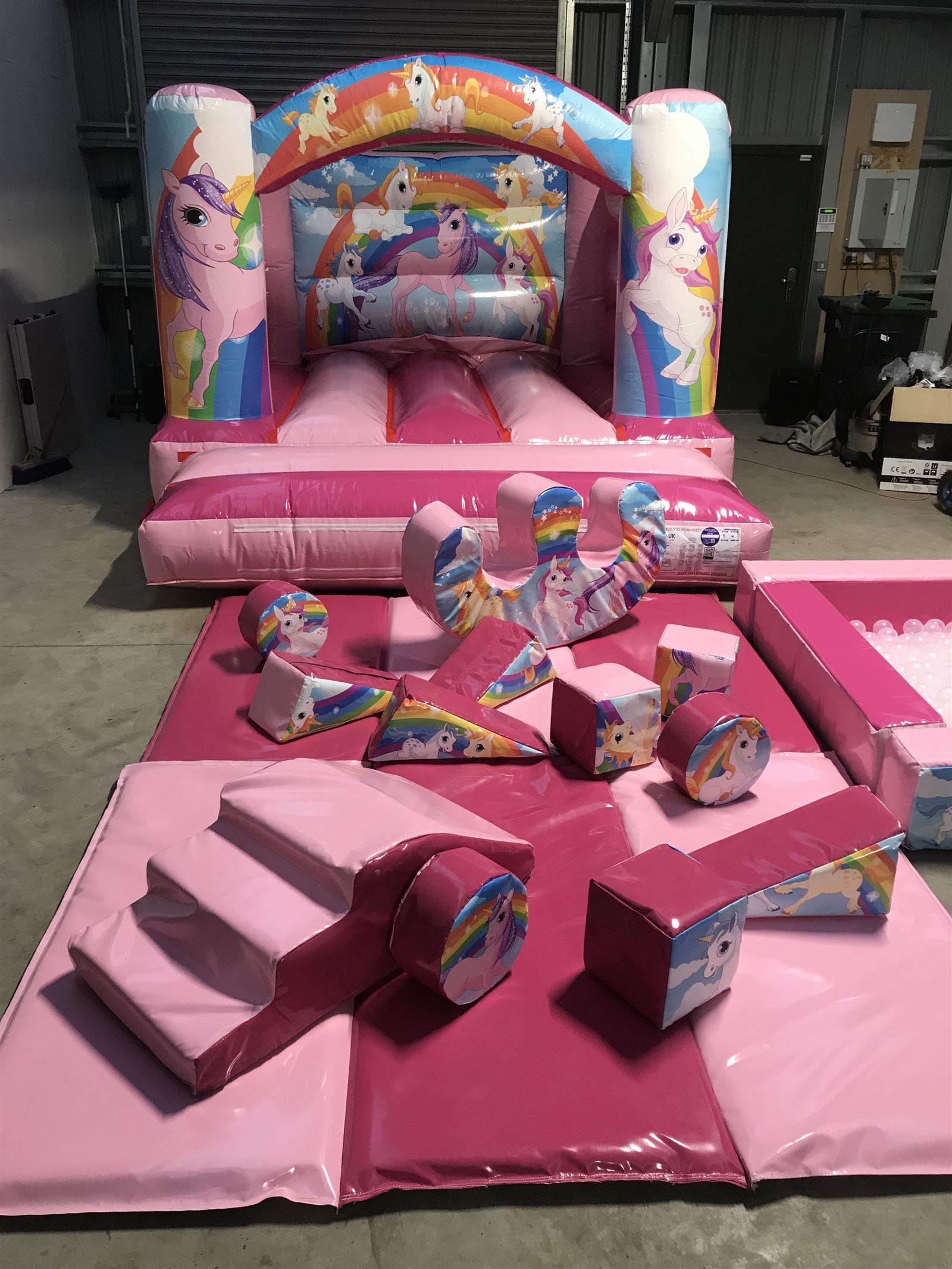 Unicorn Bouncy Castle And Softplay Package - Bouncy Castle Hire in Essex, Hertfrodshire and London