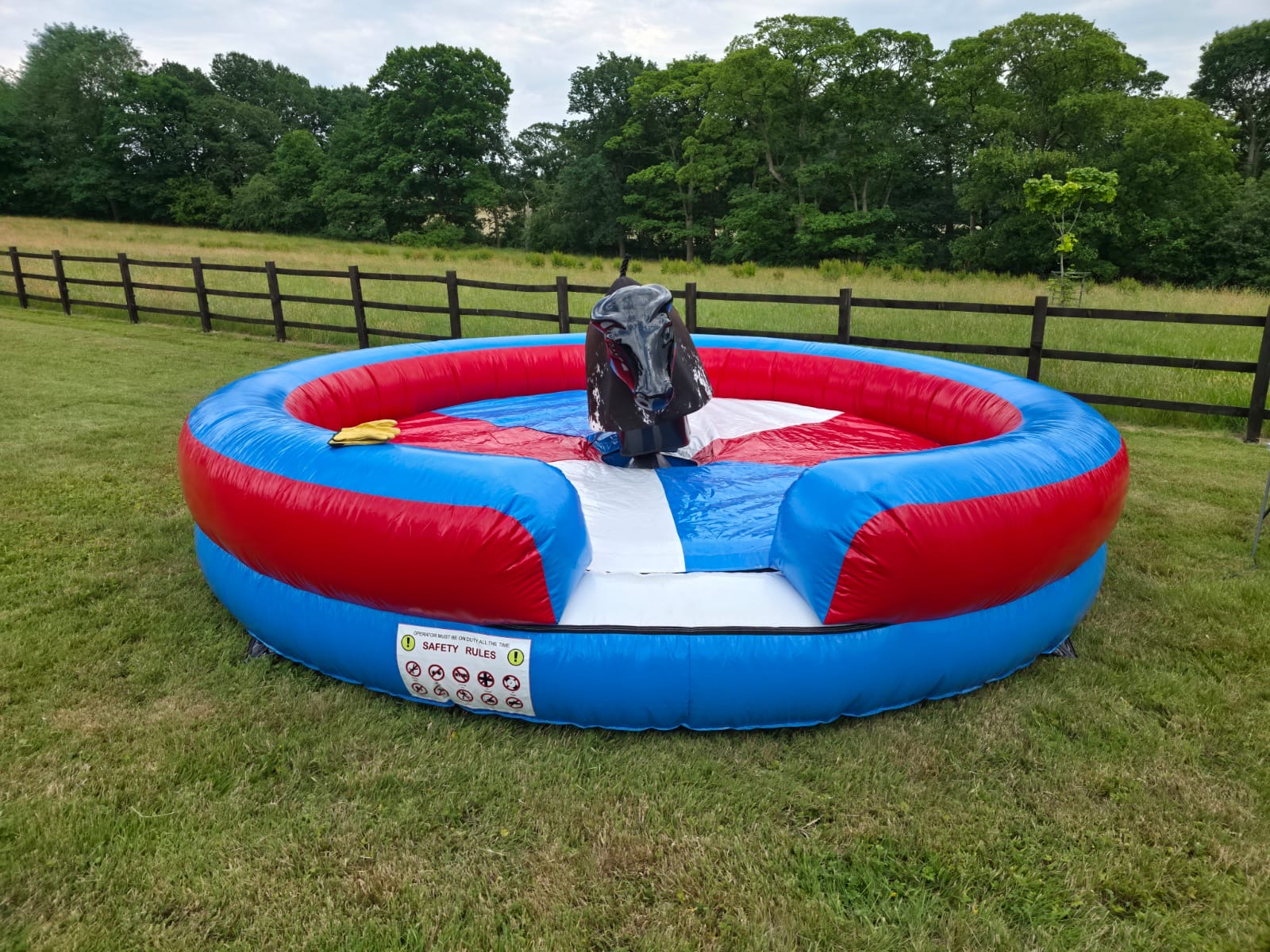 Rodeo Bull Hire Sheffield, Rotherham, Doncaster & South Yorkshire
