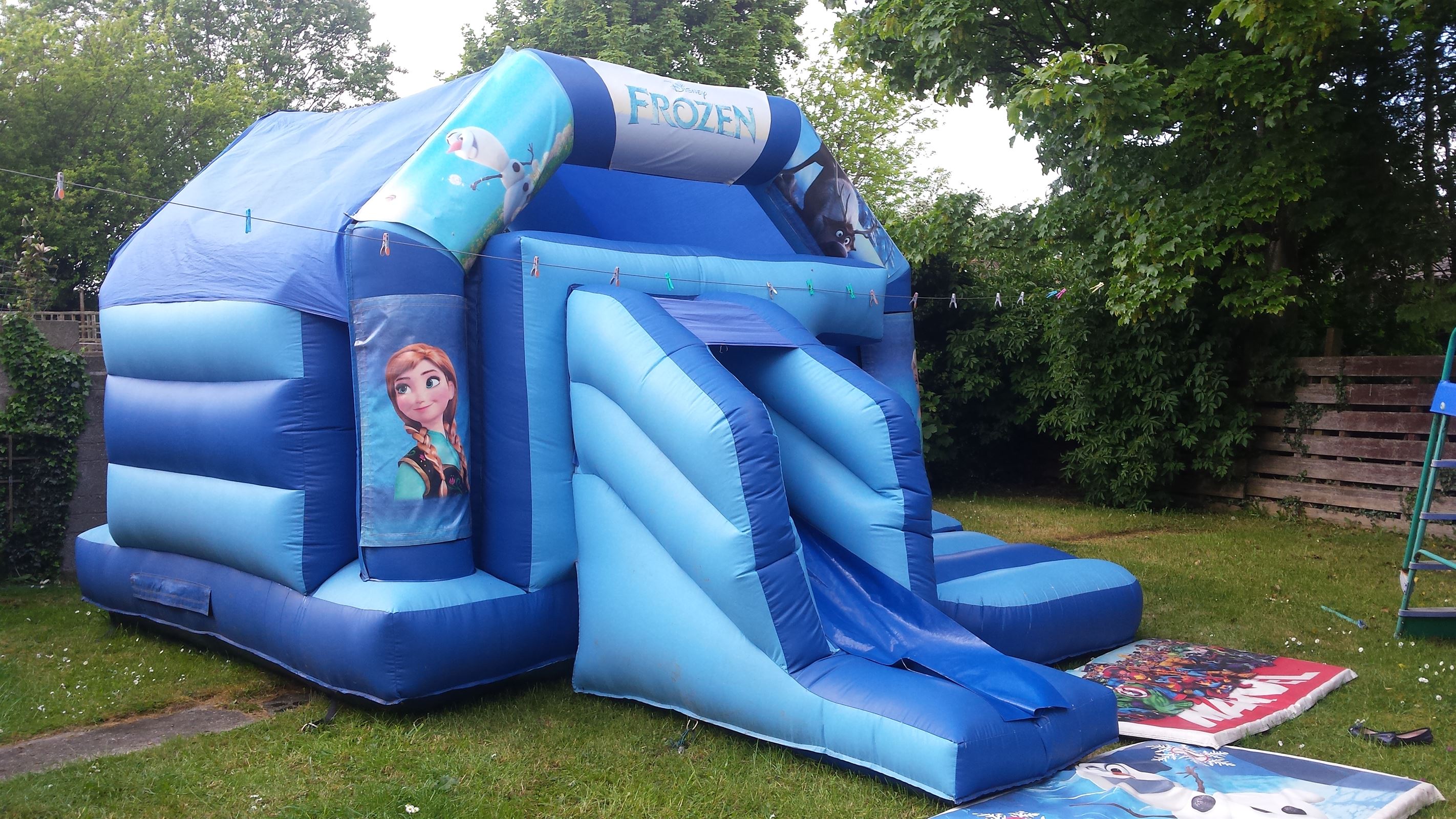 16ftx12ft Frozen Bouncy Castle With Slide - Bouncy Castle Hire , Food ...