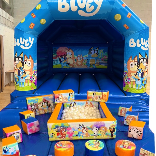 Bluey Bouncy Castle & Soft Play Package - Best Bouncy Castle Hire service in Aylesbury ...