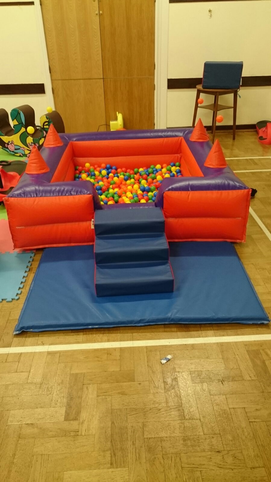 Bouncy Castle & Ball Pool Package | Party Hire Worcestershire