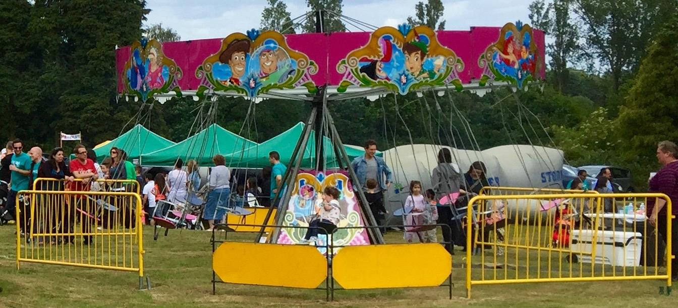 Funfair Swinging Chairs / Chairoplanes for Kids - Bouncy Castles ...