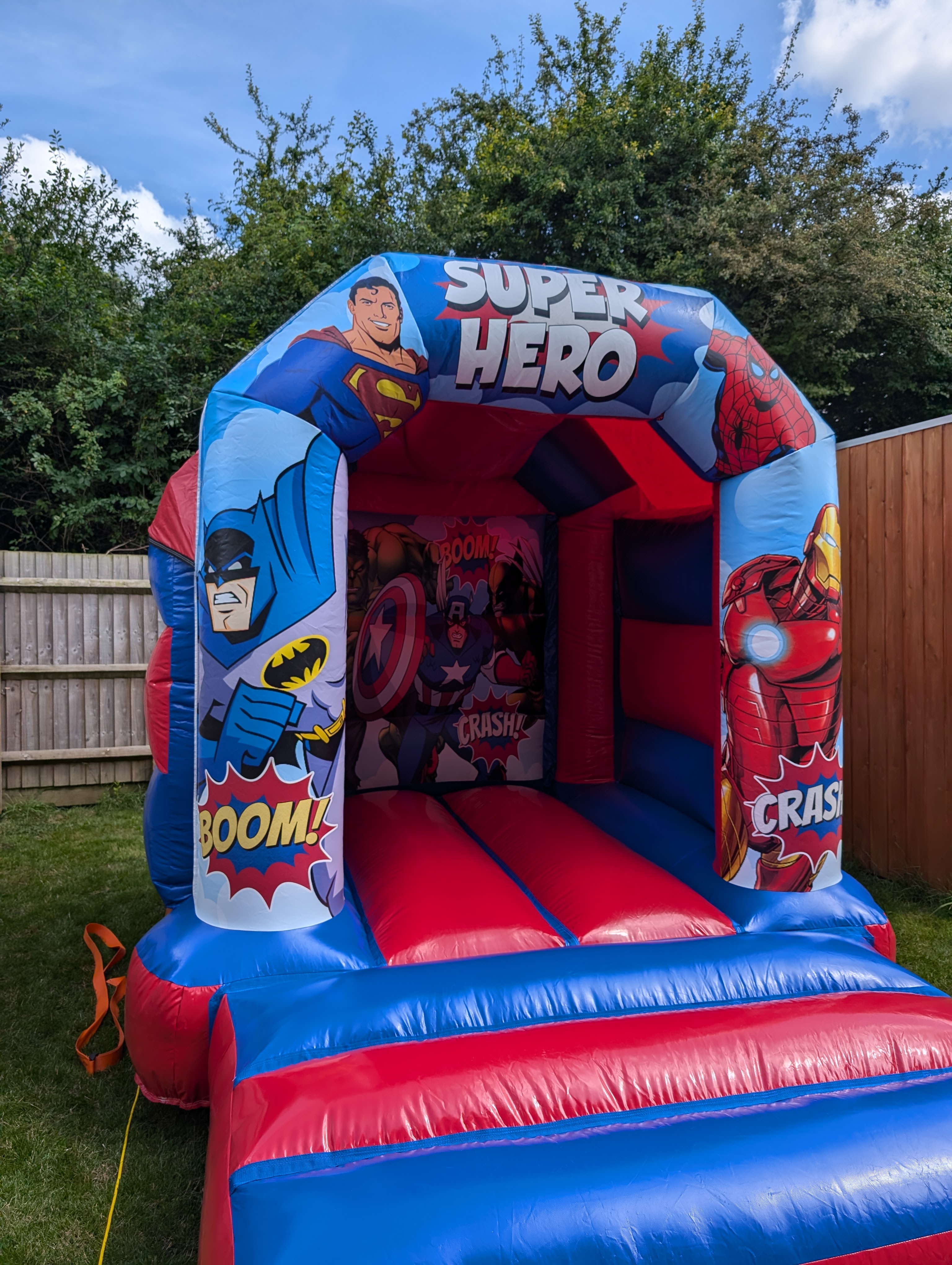 8x11 Superhero Castle - Hire in Bristol, Bath | G&M Bouncing Services