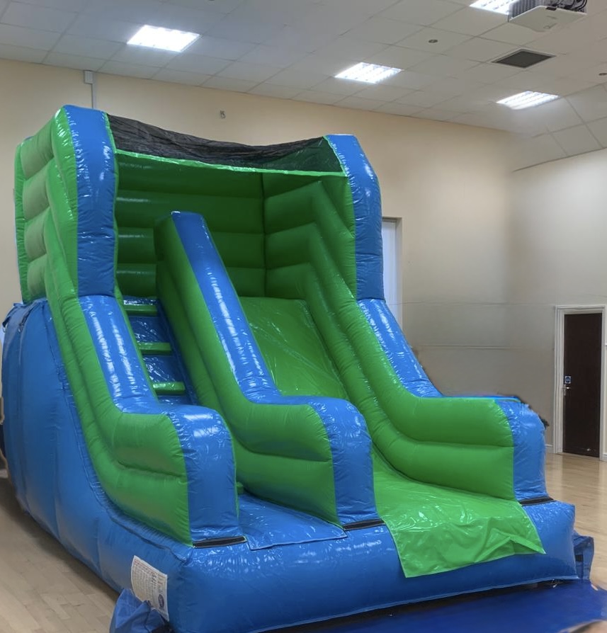 6.5ft Platform Inflatable Slide (15ft L x 10ft W x 13ft H) - Hire in ...