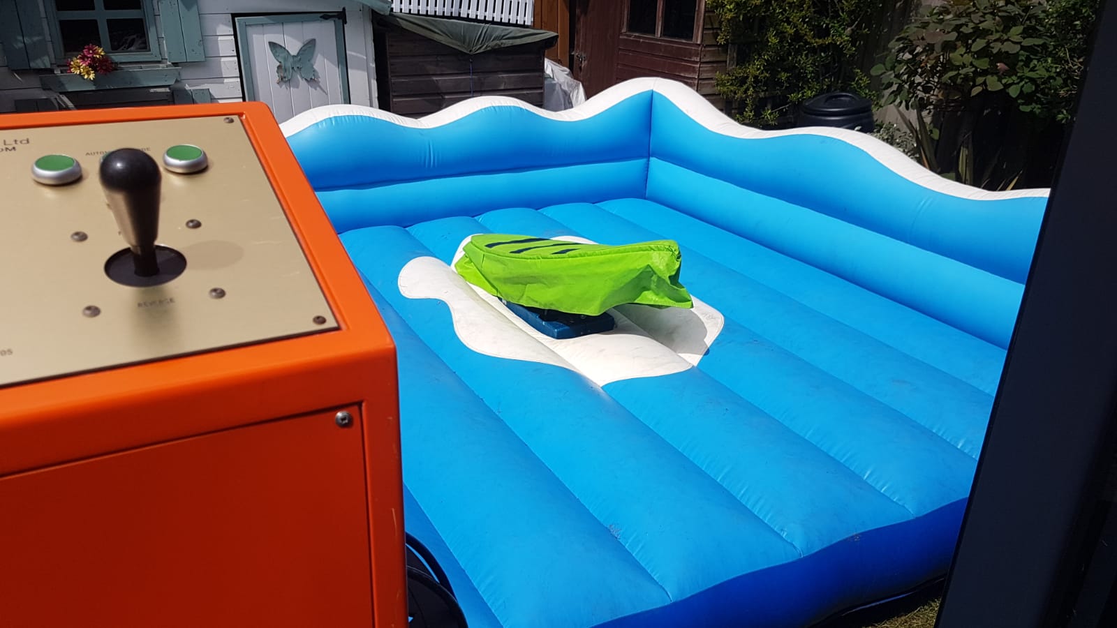 Surf Simulator Hire,Surfing Simulator Game For Rental,Essex,London,UK