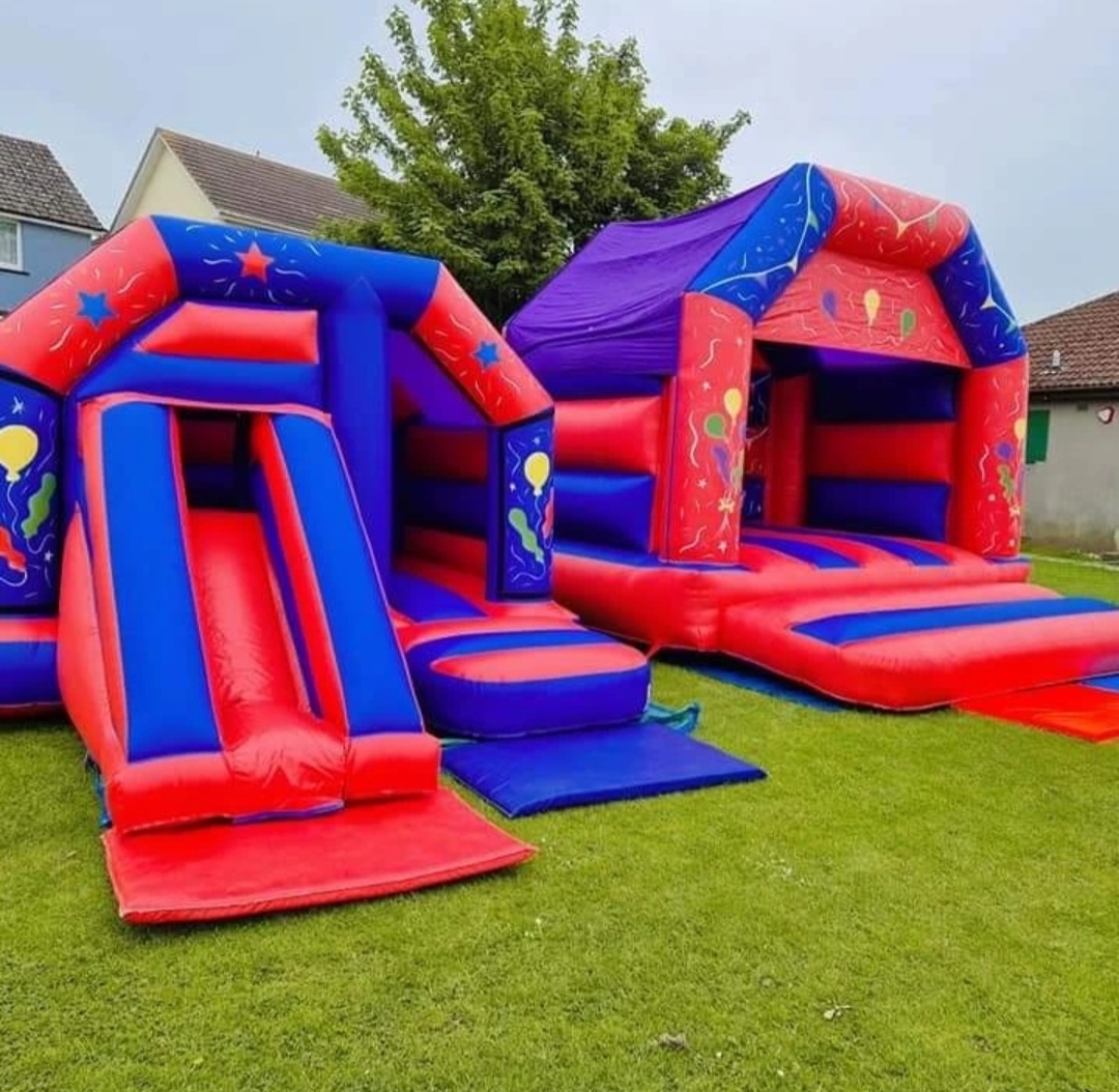 15ft x 15ft Adult/Child Balloon Bouncy Castle. R+B - Bouncy Castle Hire ...