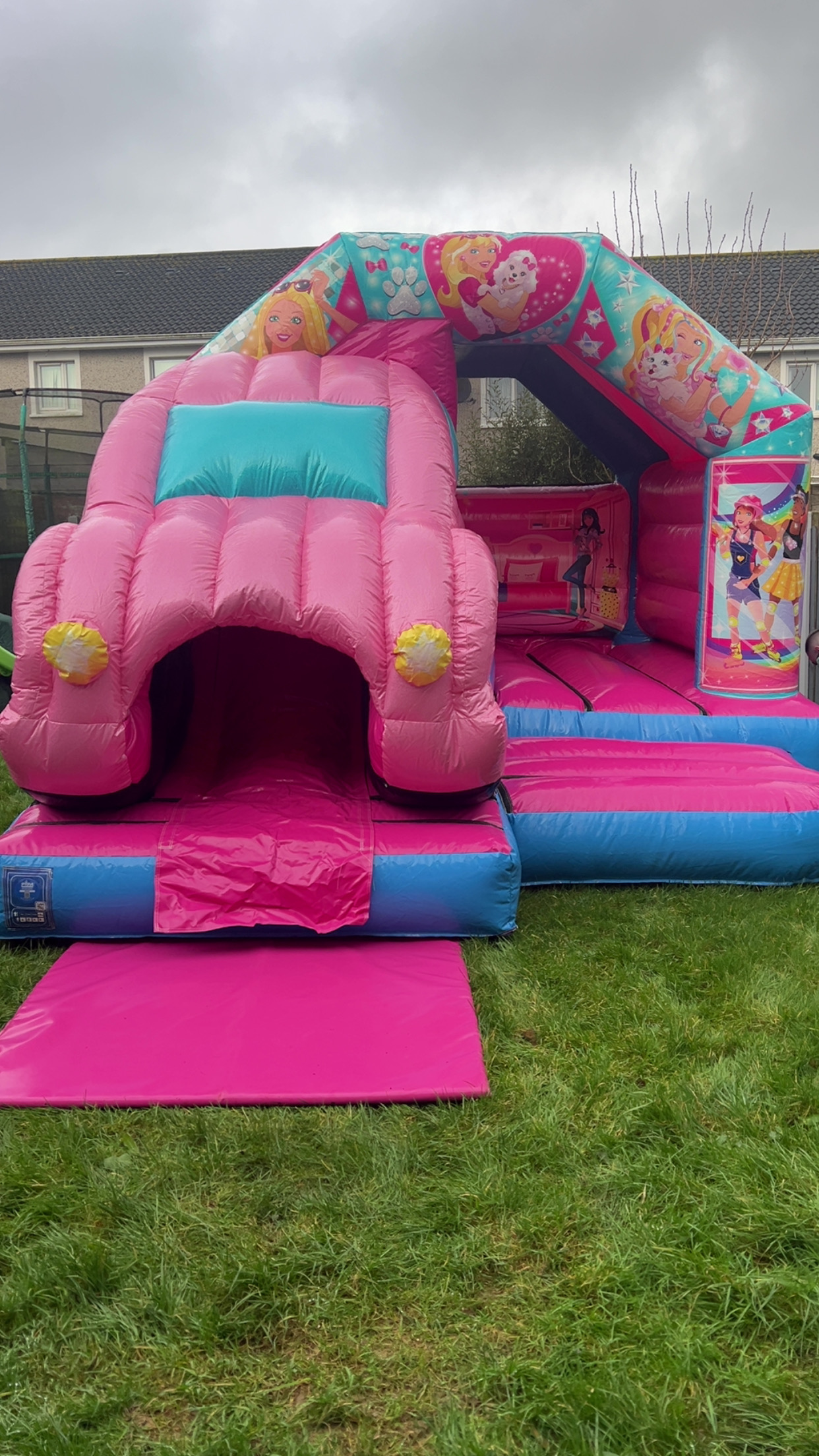 Bouncy Castles - Bouncy Castle Hire in Wexford | Yellow Belly Bouncy ...