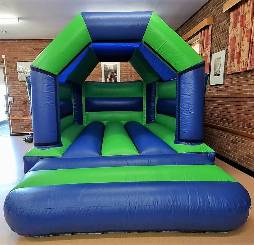 15ft x 11ft Green And Blue Bouncy Castle - Bouncy Castle Hire, soft ...