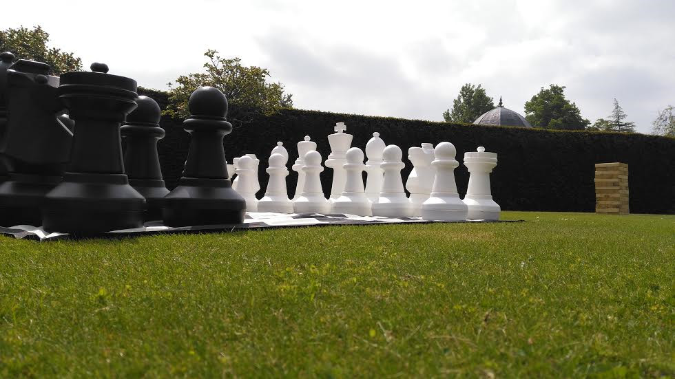 Giant Chess Hire - Event fun hire and corporate entertainment in ...