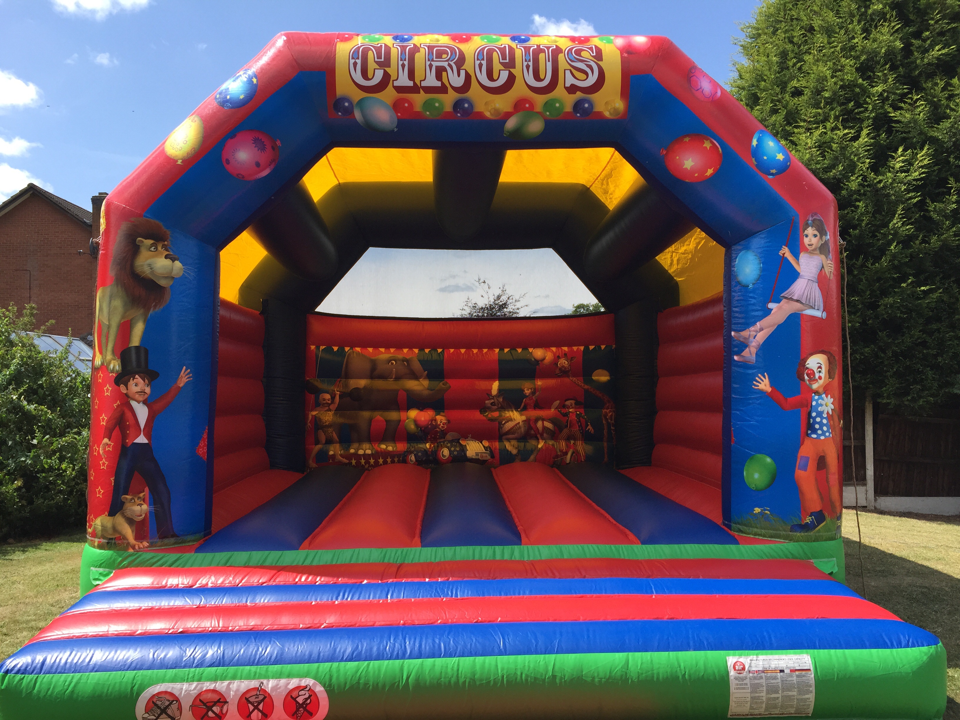 15ft x 18ft Circus Bouncy Castle - Bouncy Castles in West Midlands ...