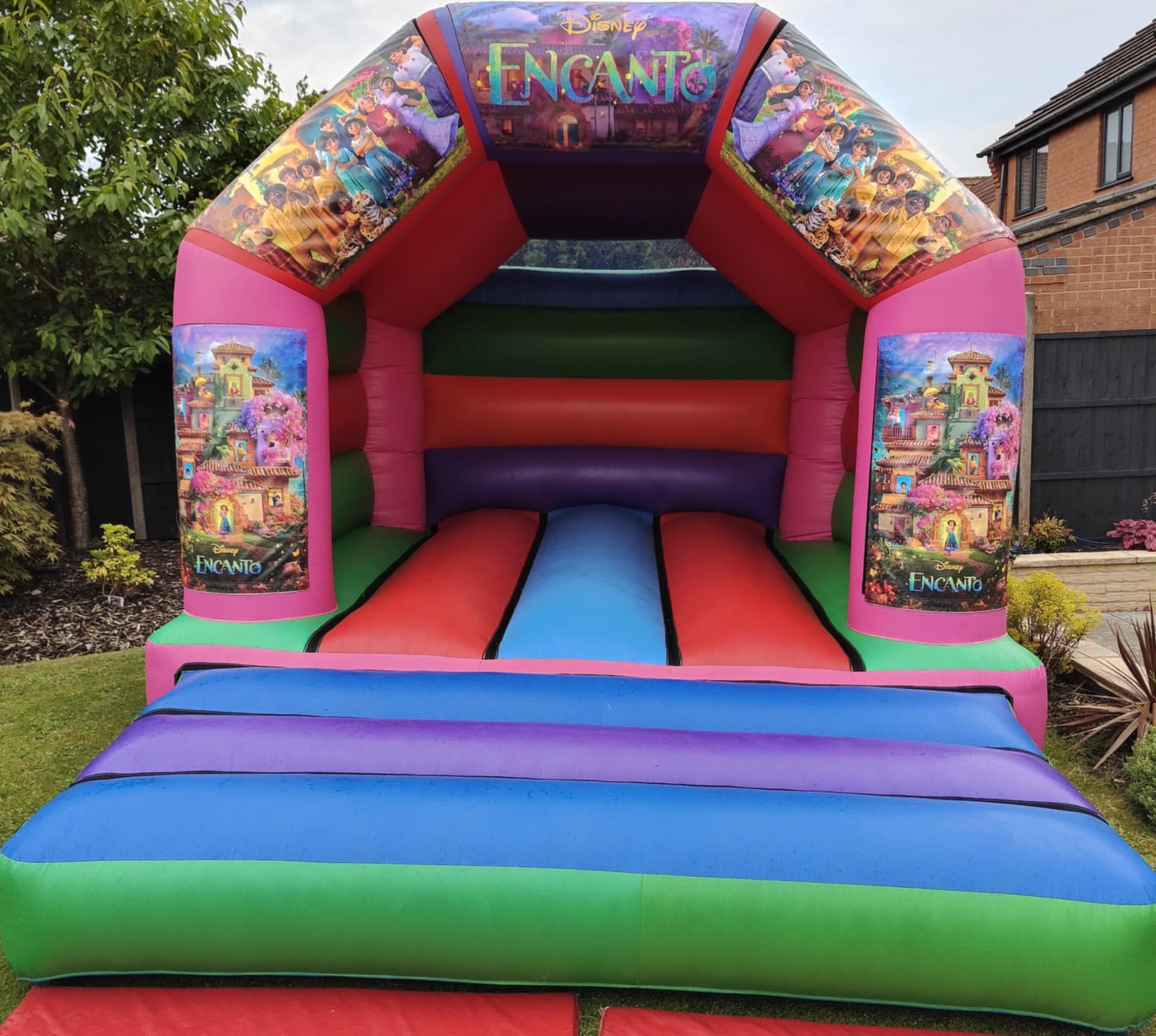 Encanto 11x12 Bouncy Castle - Bouncy Castle Inflatable Hire in ...