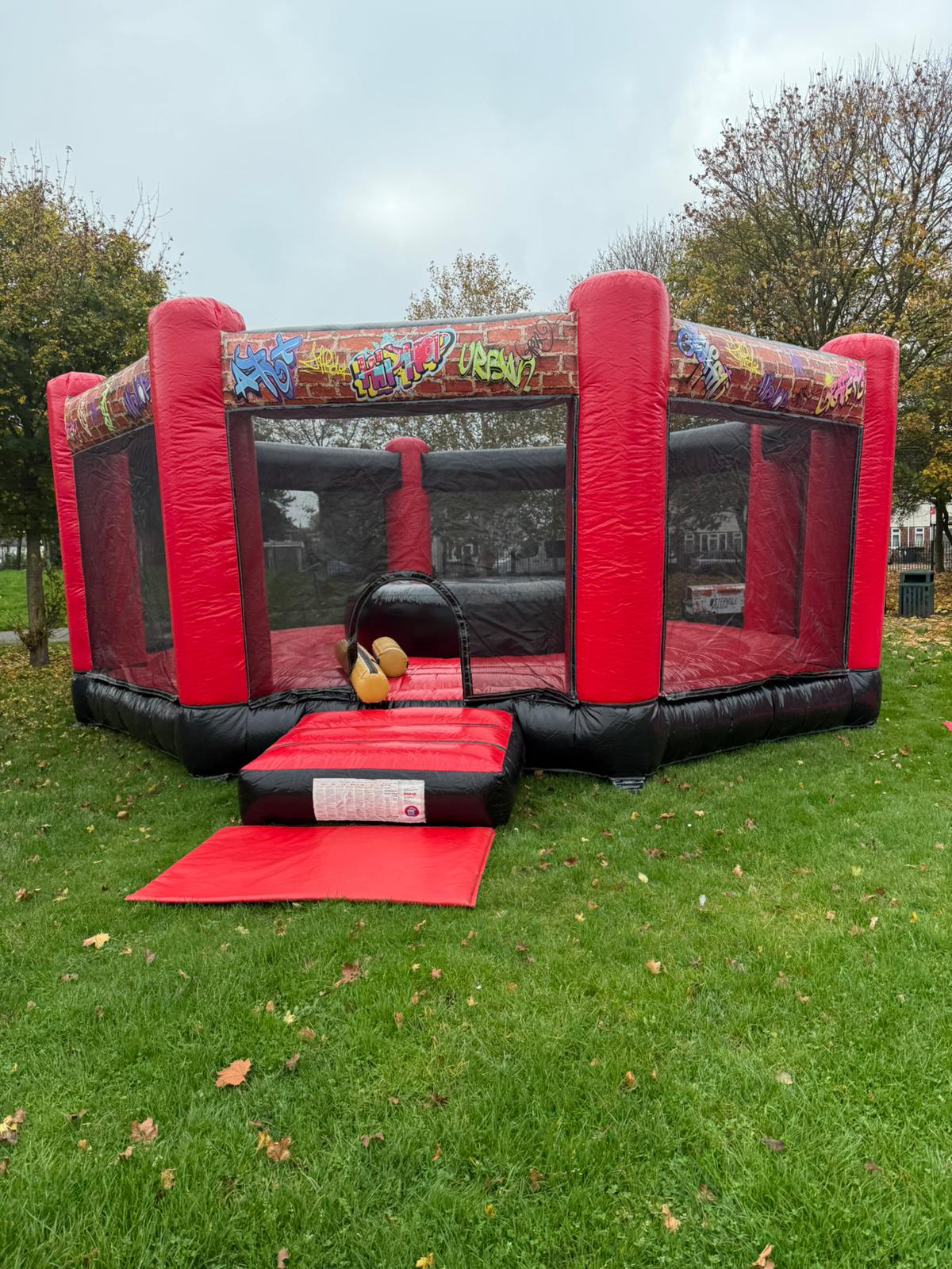 Graffiti Gladiator Duel Arena - Bouncy Castle Hire in Wolverhampton ...