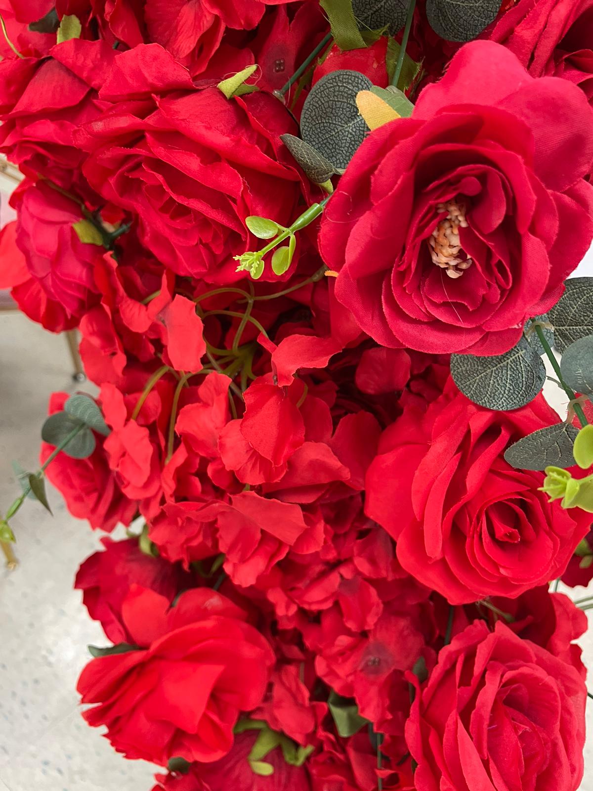 HEART FULL OF RED ROSES - Event Hire in Bermuda | So-N-So Hires