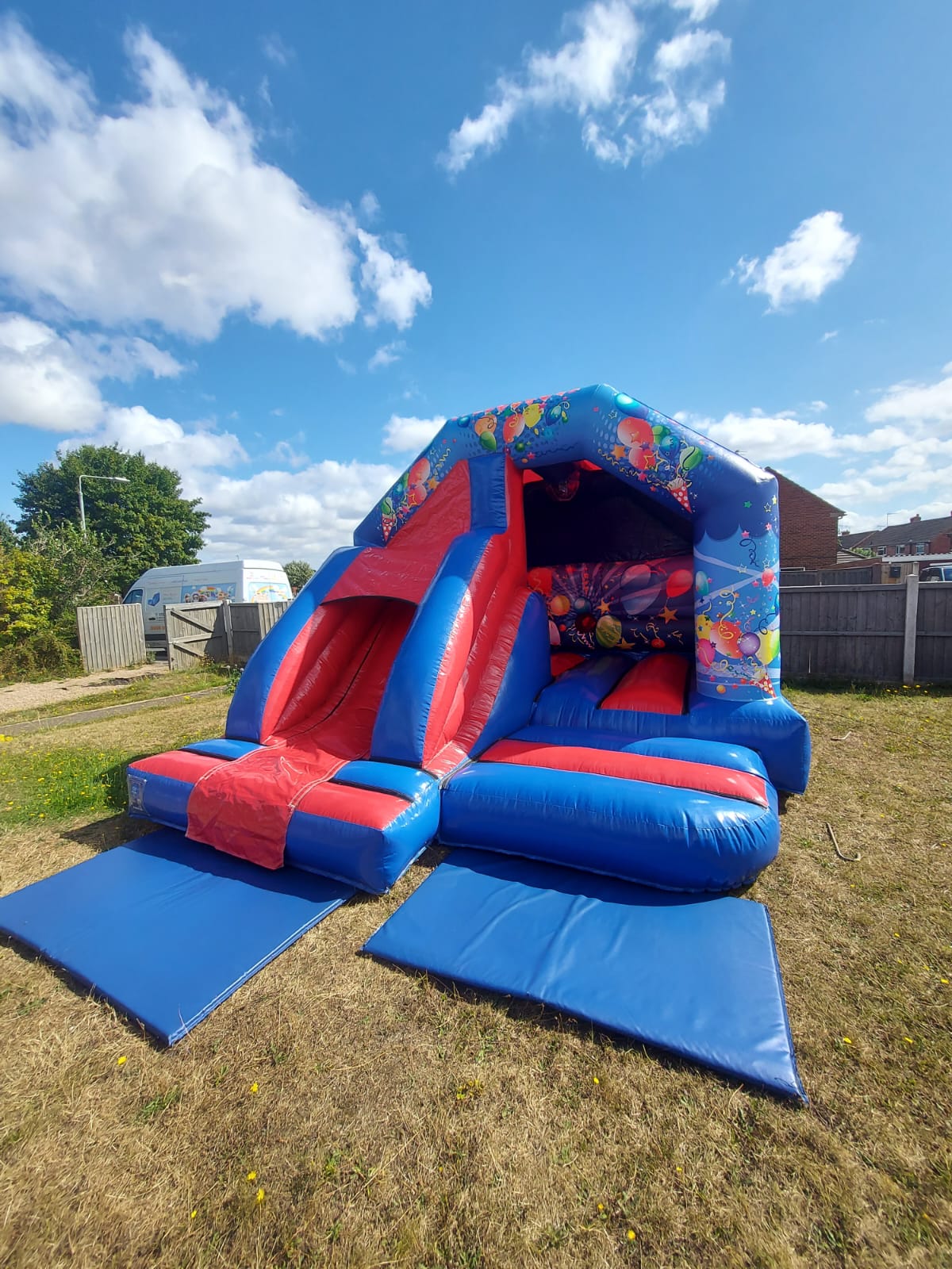 Party Disco Bounce & Slide - Bouncy Castle Hire in Nottinghamshire ...
