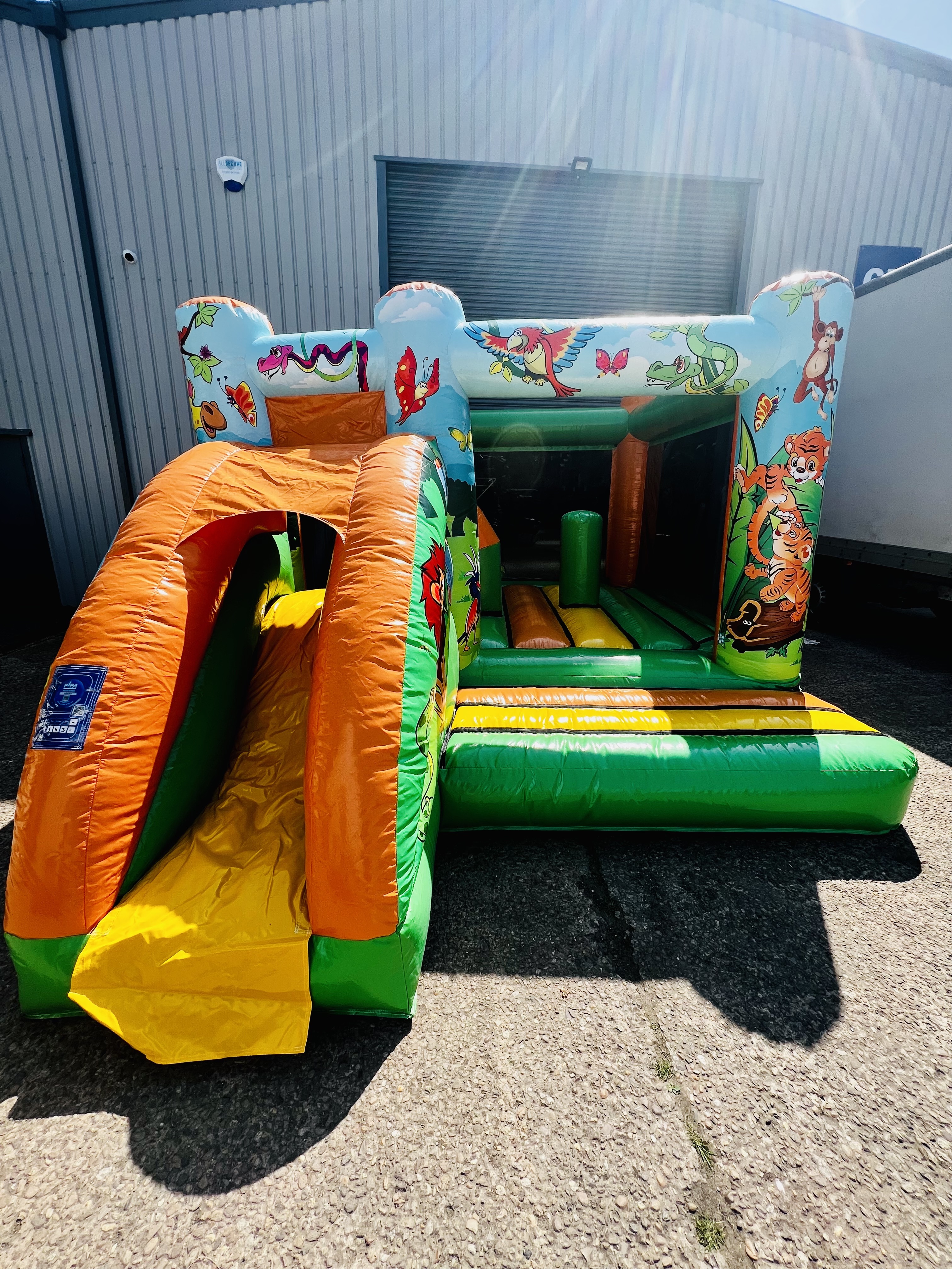 Indoor/ Low Height Castles - Bouncy Castle Hire in Scunthorpe ...