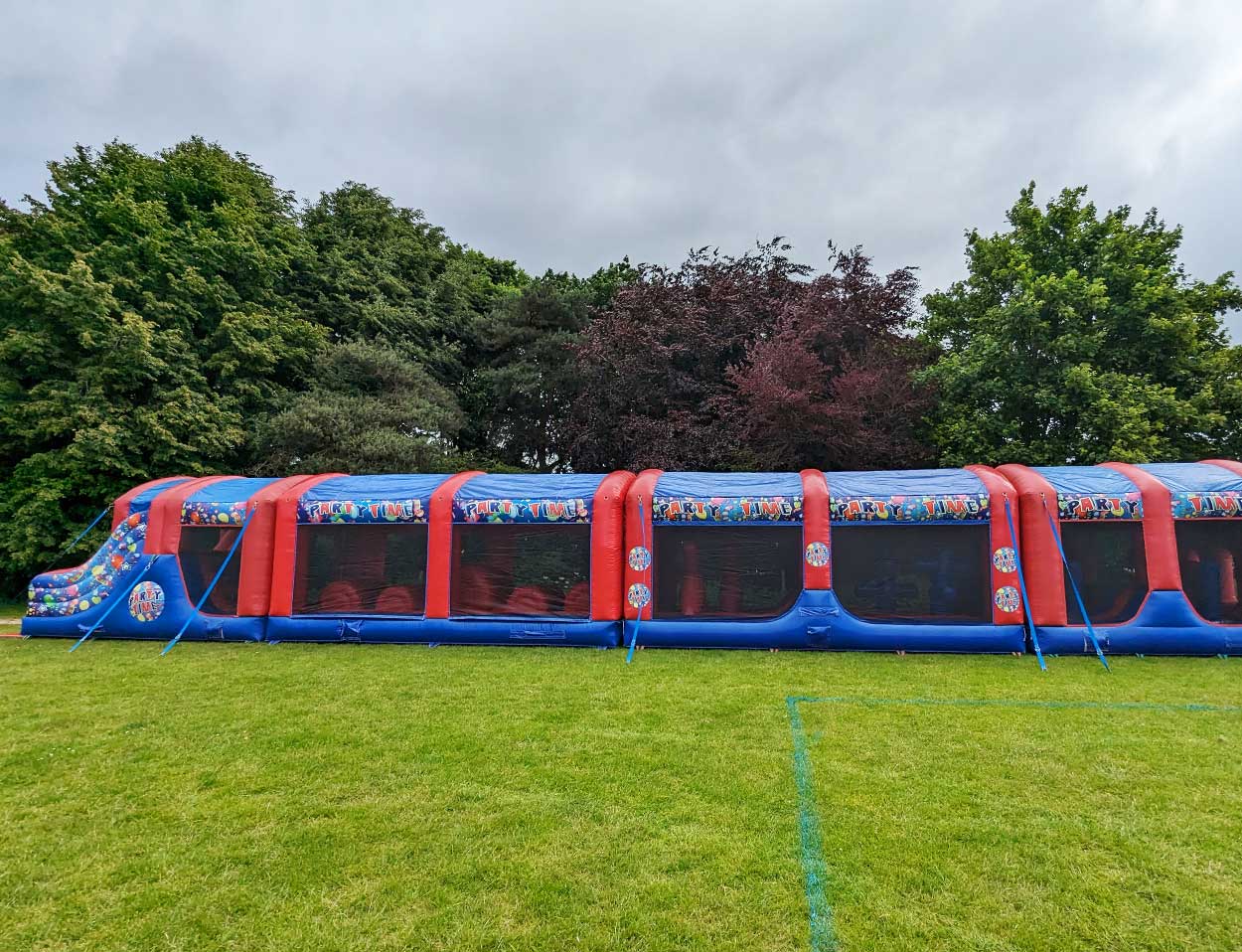 100ft Inflatable Assault Course Hire | Nationwide Entertainment