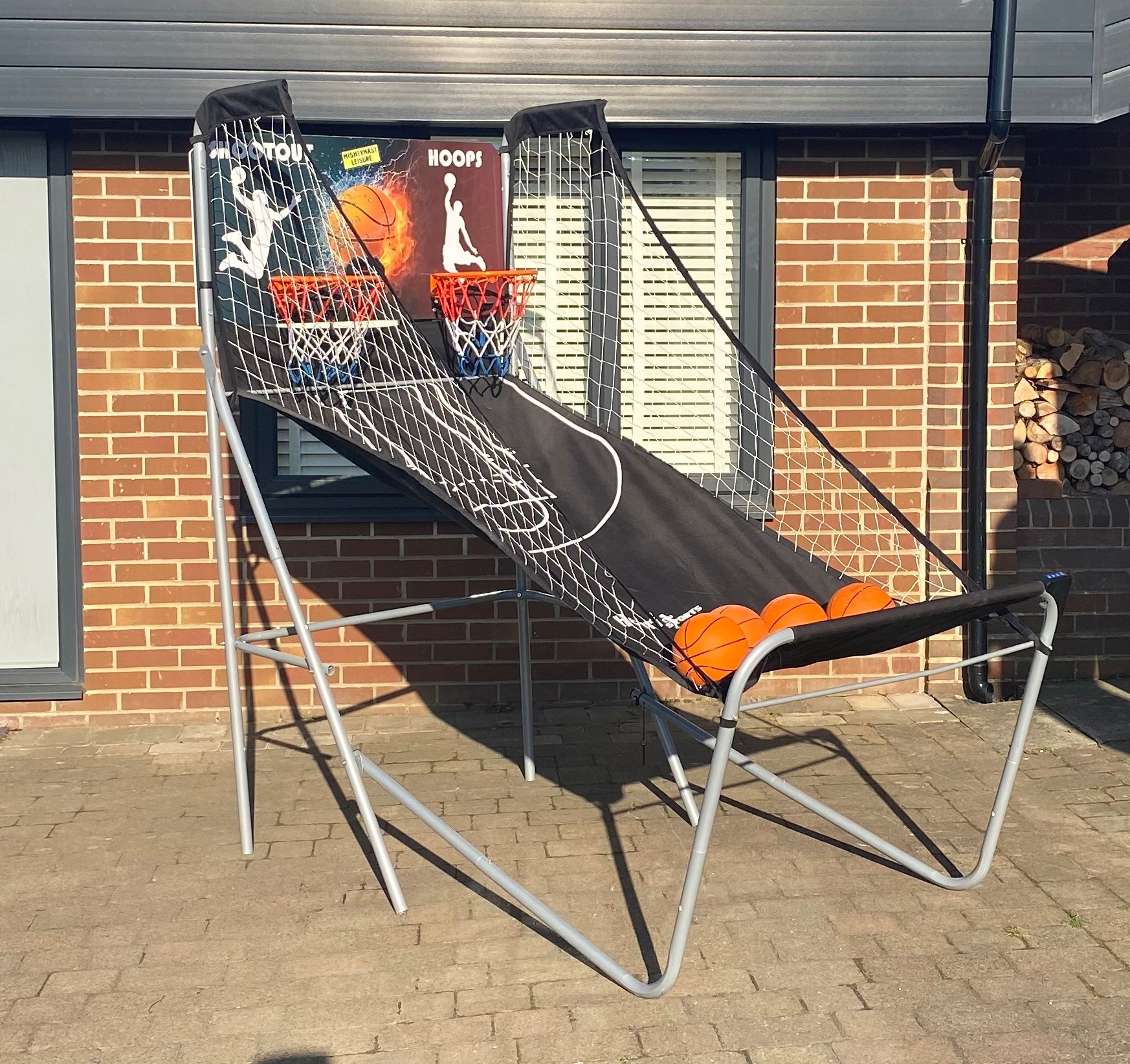 Giant Garden Games - Bouncy castle, inflatables, and entertainment Hire ...