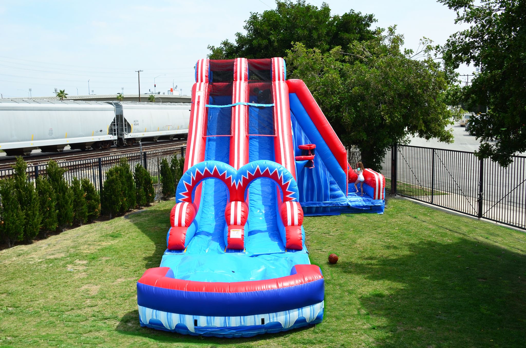 Patriots Plunge Waterslide - Rent in Florida | Seminole Slides and Such