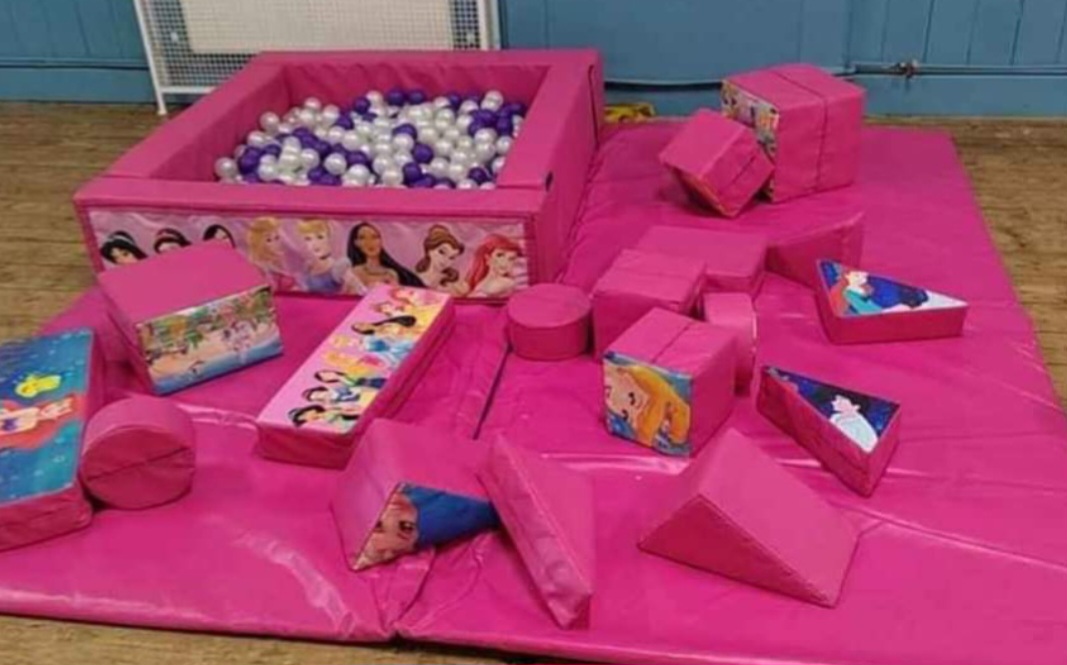 Soft Play - Bouncy Castle Hire in Crawley, Horley, Copthorne, Reigate ...