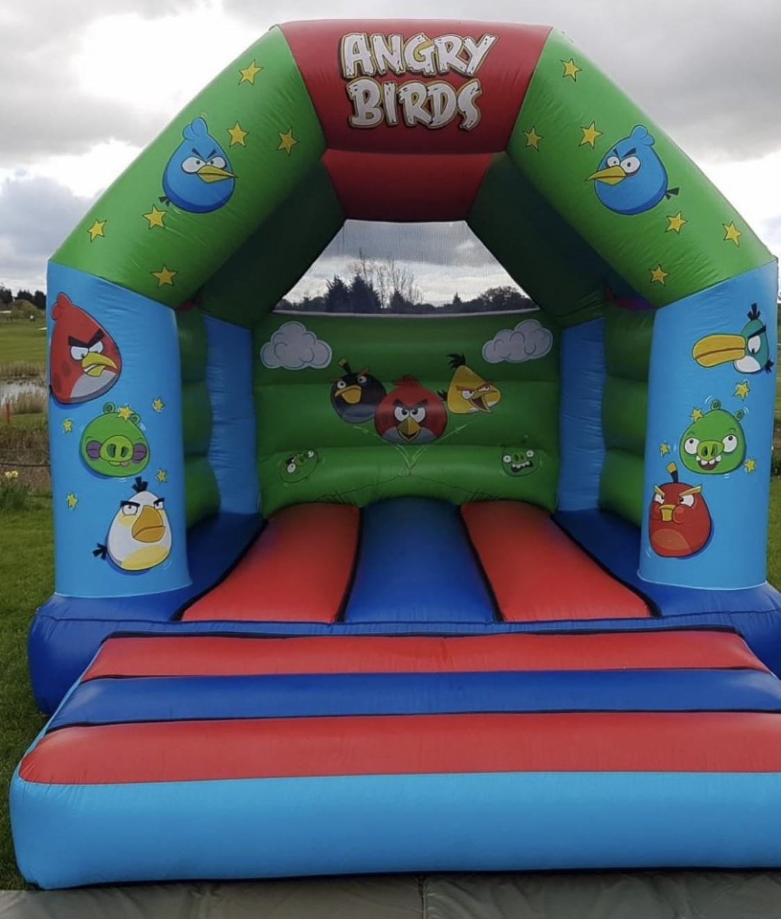 Bouncy Castle Hire in London & Essex Bizi Bouncers party hire