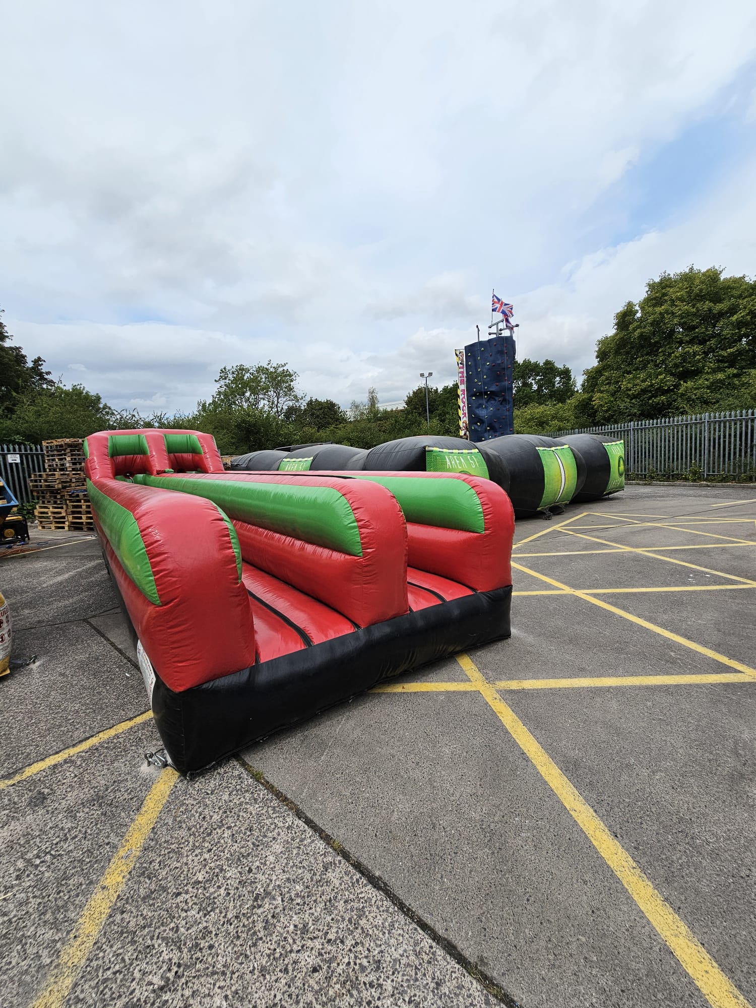Bungee Run Hire London - Inflatable Bungee Run Hire Essex
