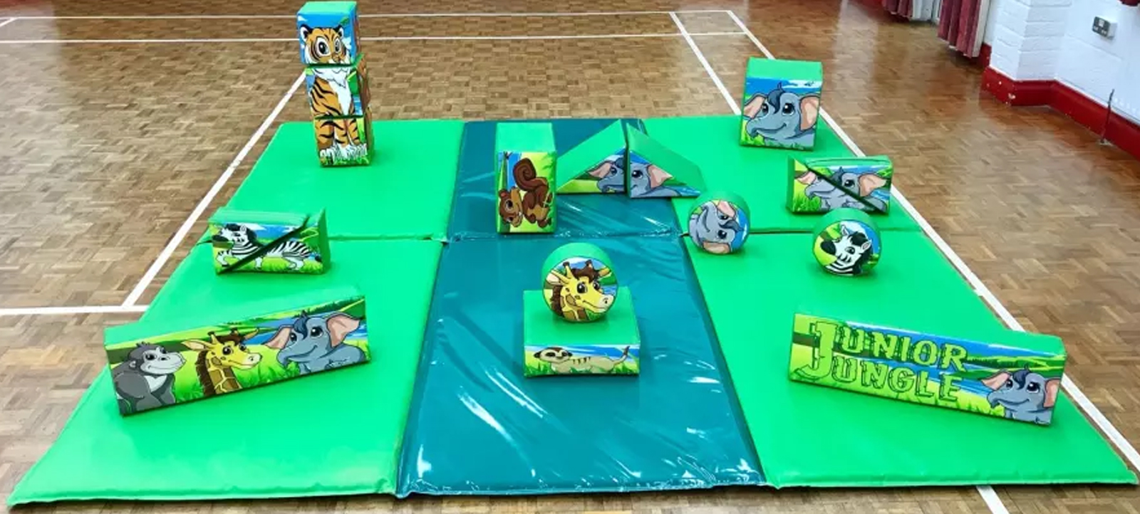 Jungle Ball Pool & Soft Play Set - Inflatable, Bouncy Castle ...