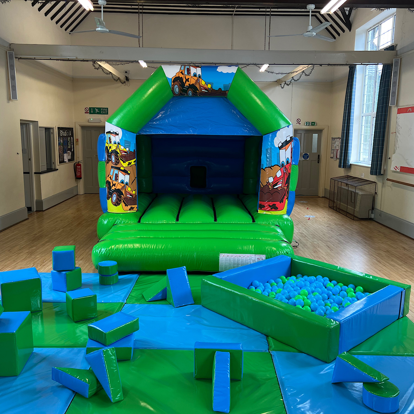 Soft Play Bouncy Castle Hire Leeds Wakefield