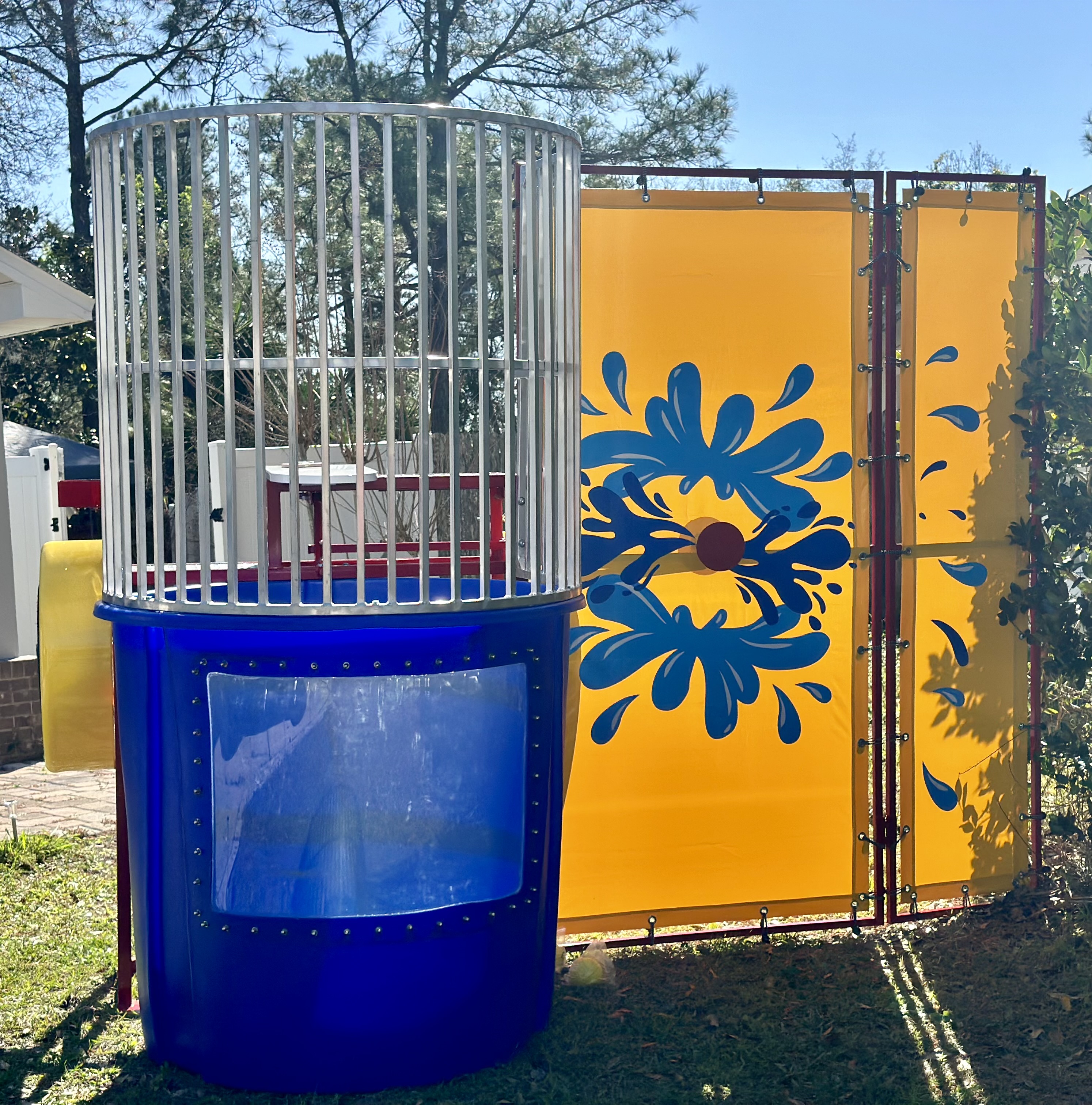 Dunk Tank - Rent in Florida | Seminole Slides and Such