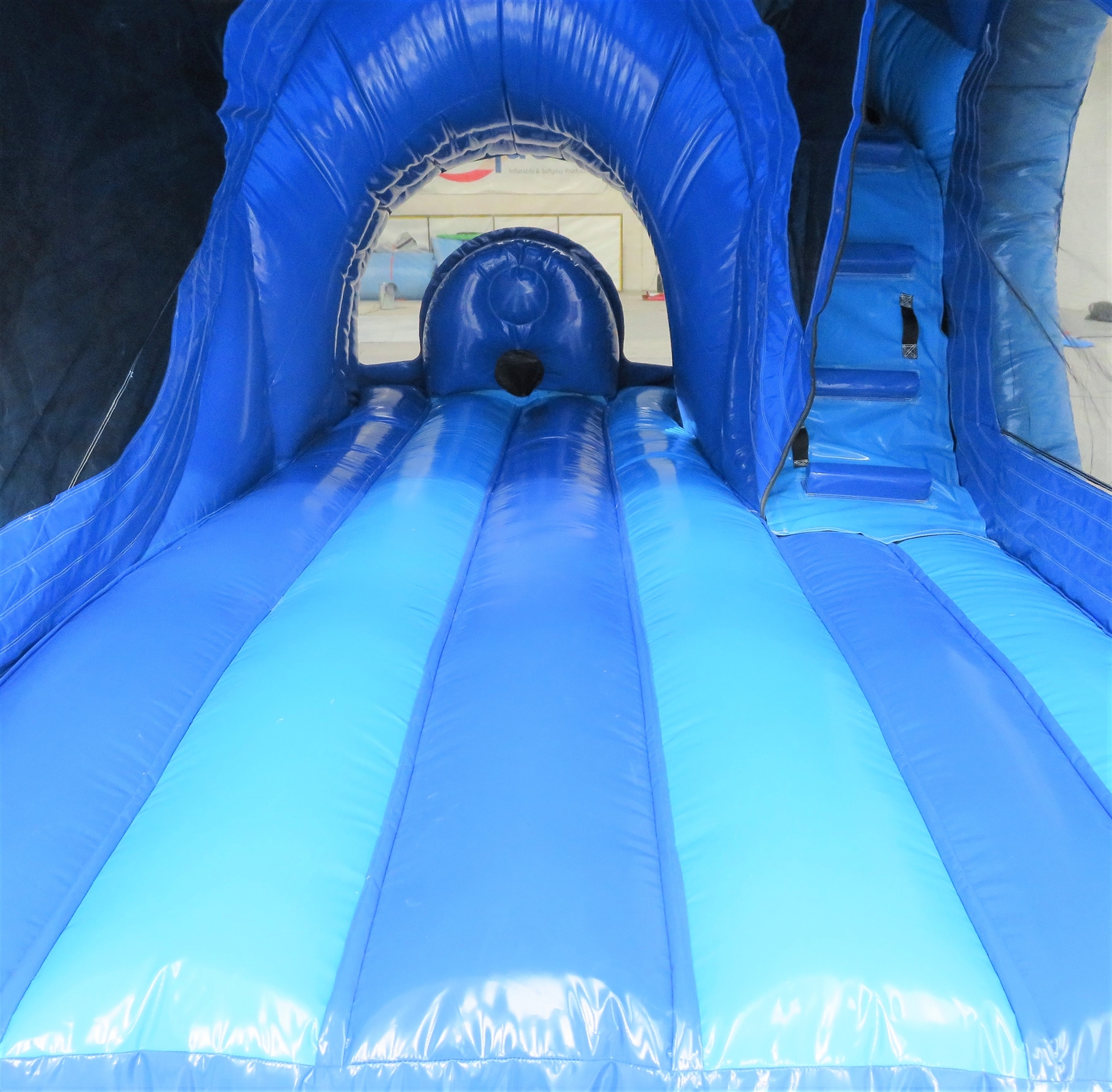 16ft x 14ft Ice Cube Castle & Curved Bounce 'n' Slide - Bouncy Castle ...