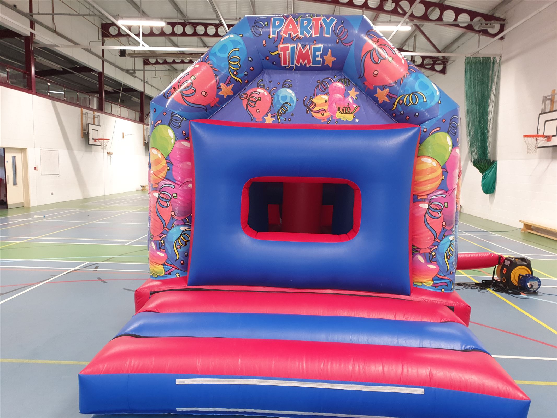 ASSAULT COURSE 11ft x 44ft x 12ft - Bouncy Castle Hire, Soft Play Hire ...