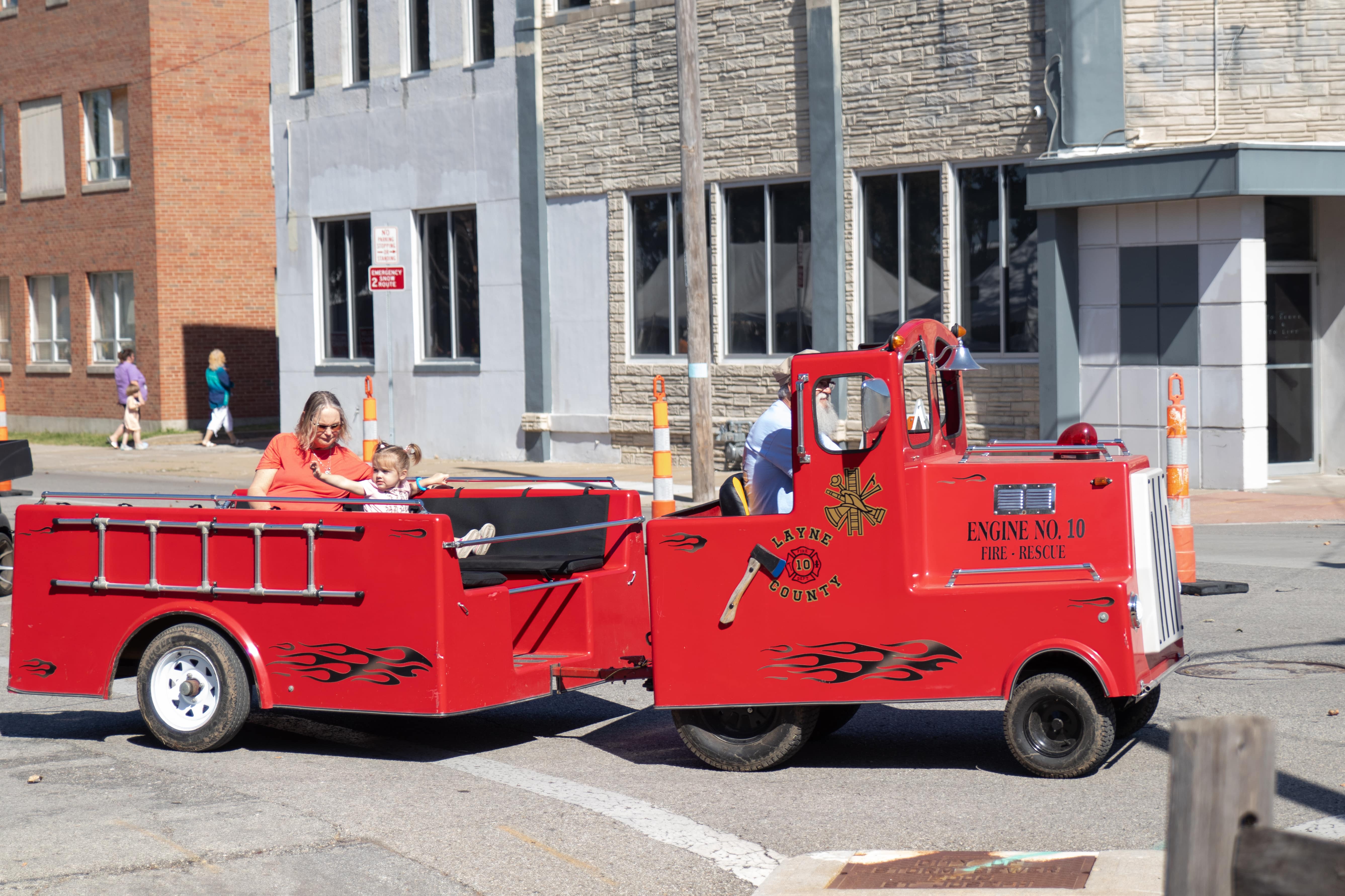 Trackless Firetruck Train Rental | Layne County Fire Ride - Highball R