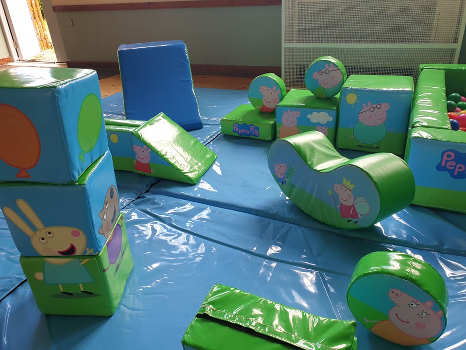 Official Licensed Peppa Pig Soft Play - Bouncy Castle Hire in Milton ...