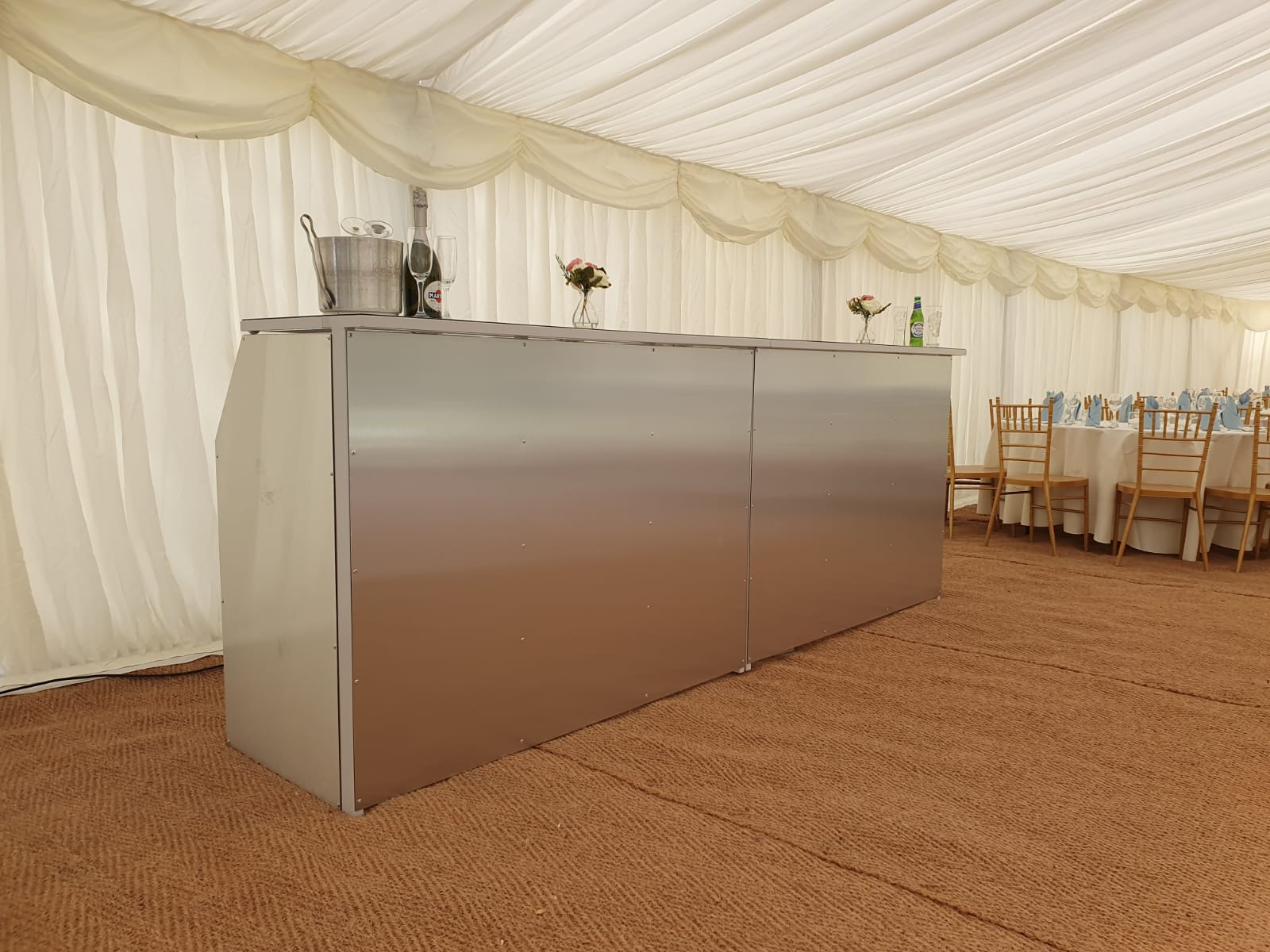 Dance Floor & Bar Hire Surrey & Sussex – Rick’s Castles