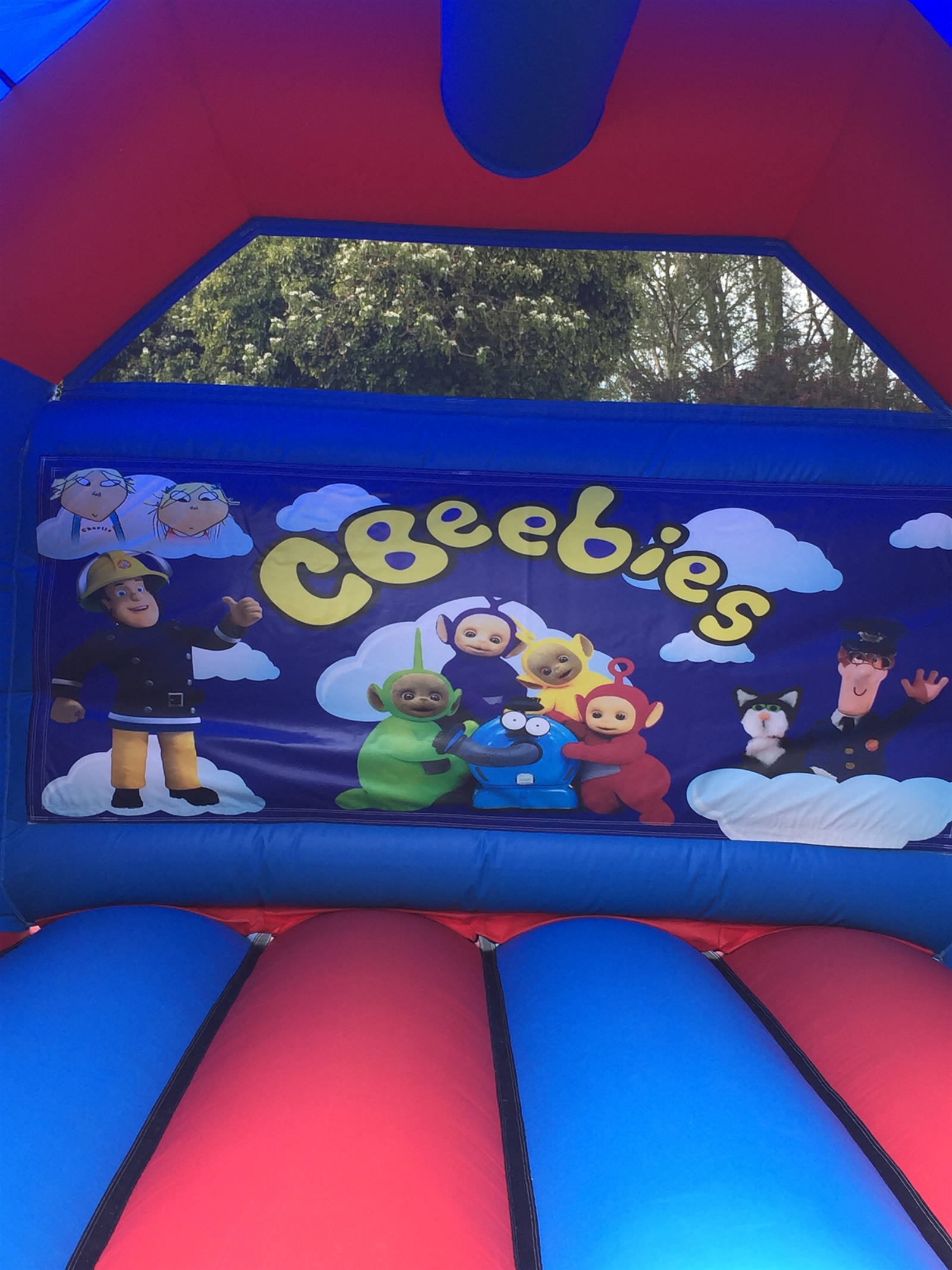 12.5ft x 15.5ft Cbeebies Character Bouncy Castle - Bouncy Castle Hire ...